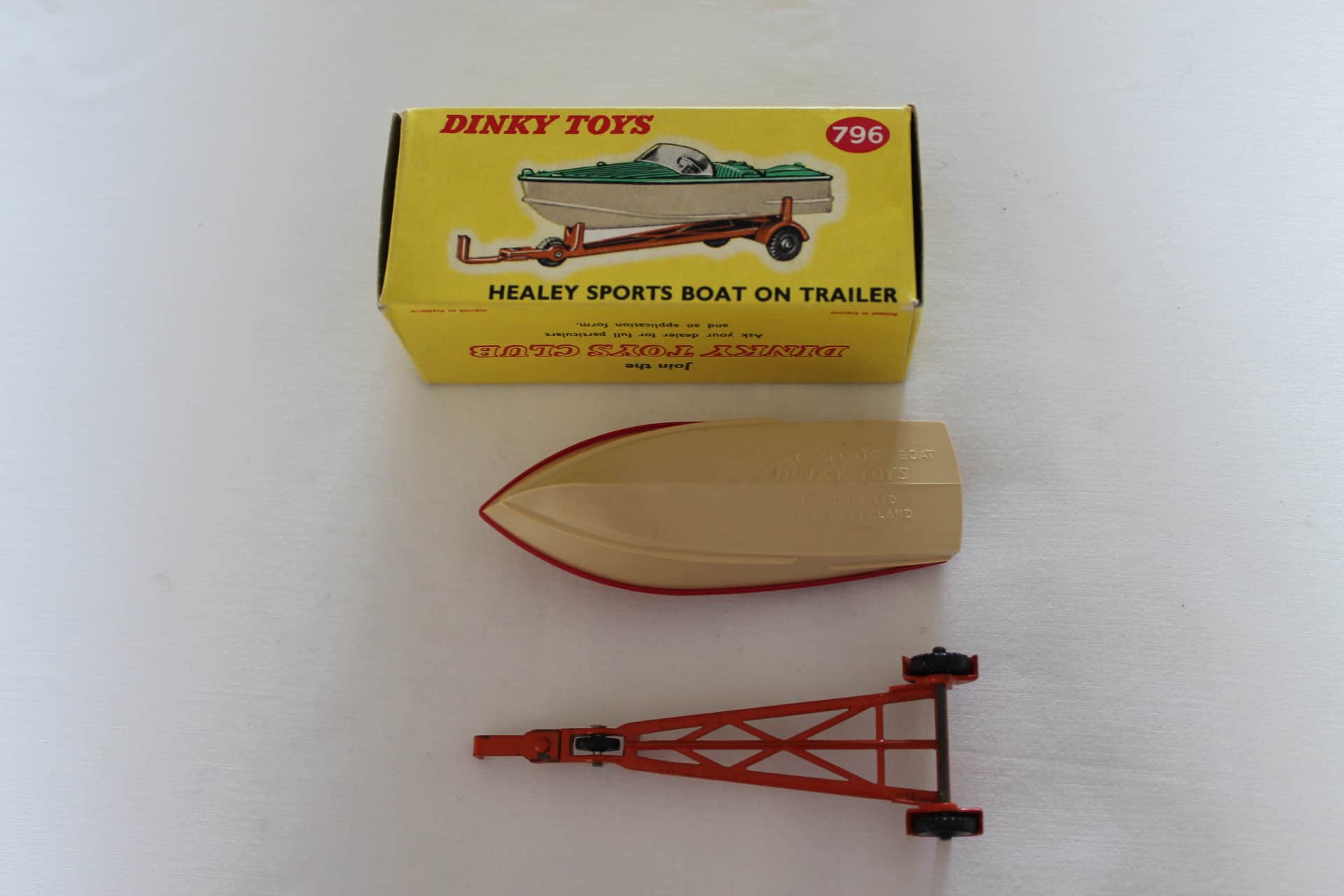 Dinky 796 Red Healey Sports Boat