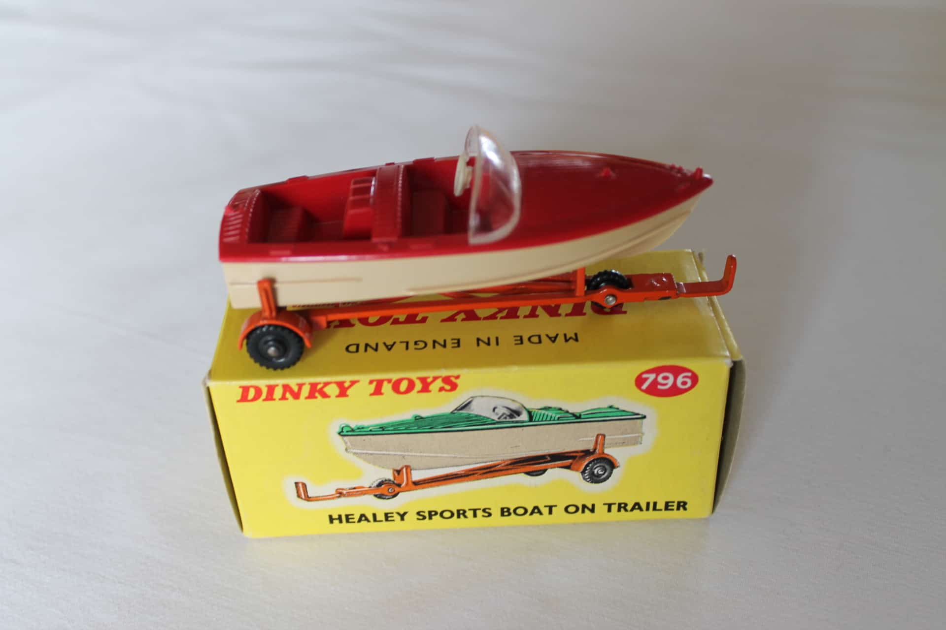 Dinky Toys 796 Red Healey Sports Boat - Diecast