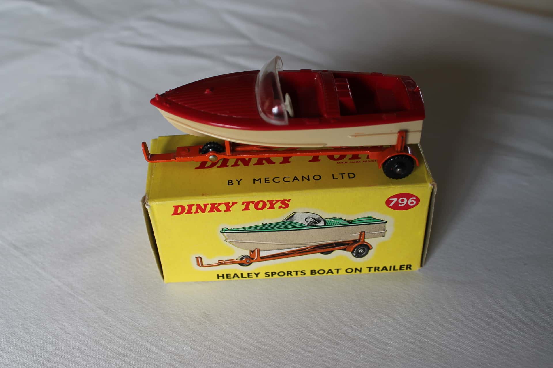 Dinky 796 Red Healey Sports Boat