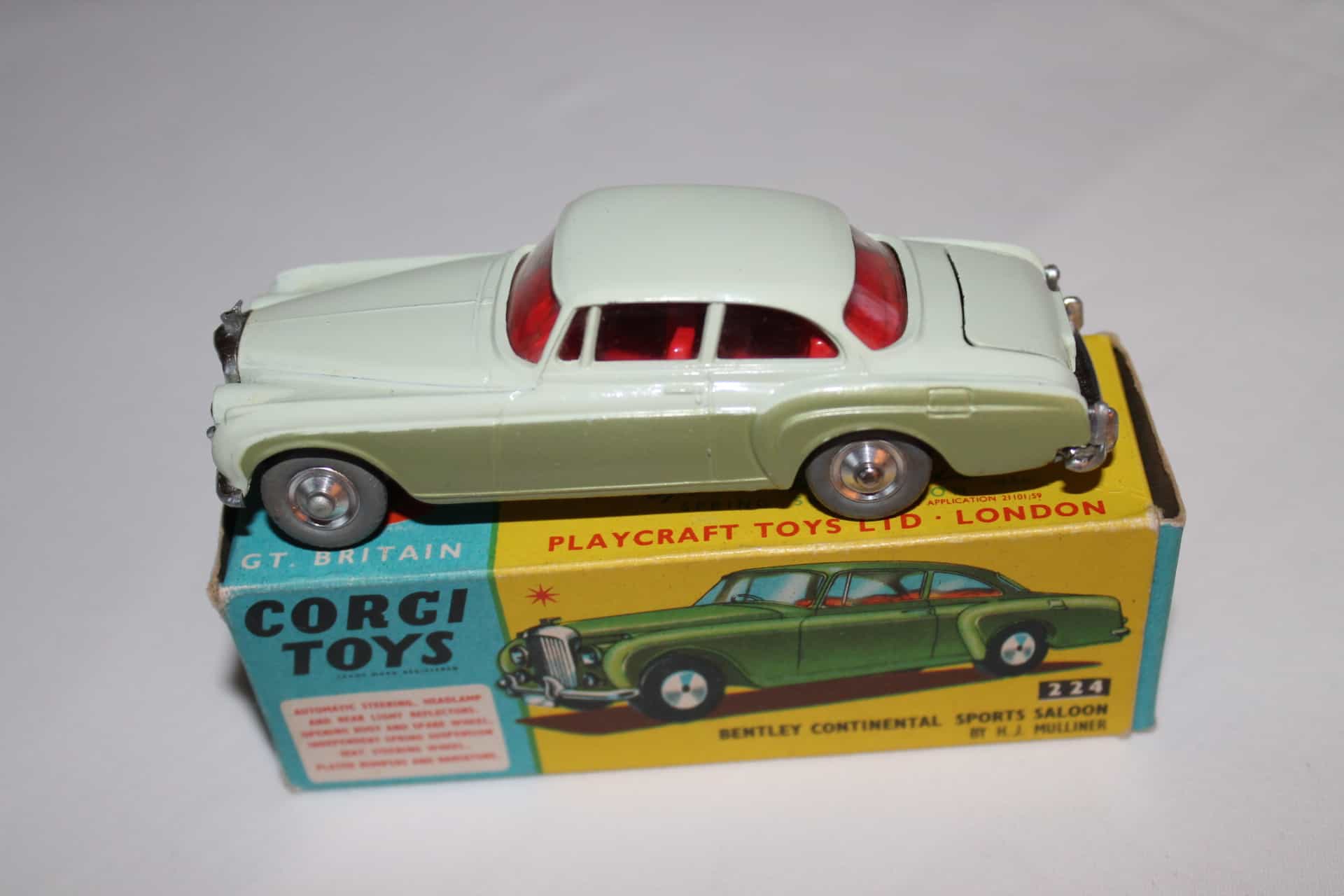 Corgi Toys 224 Bentley Continental Sports - Diecast