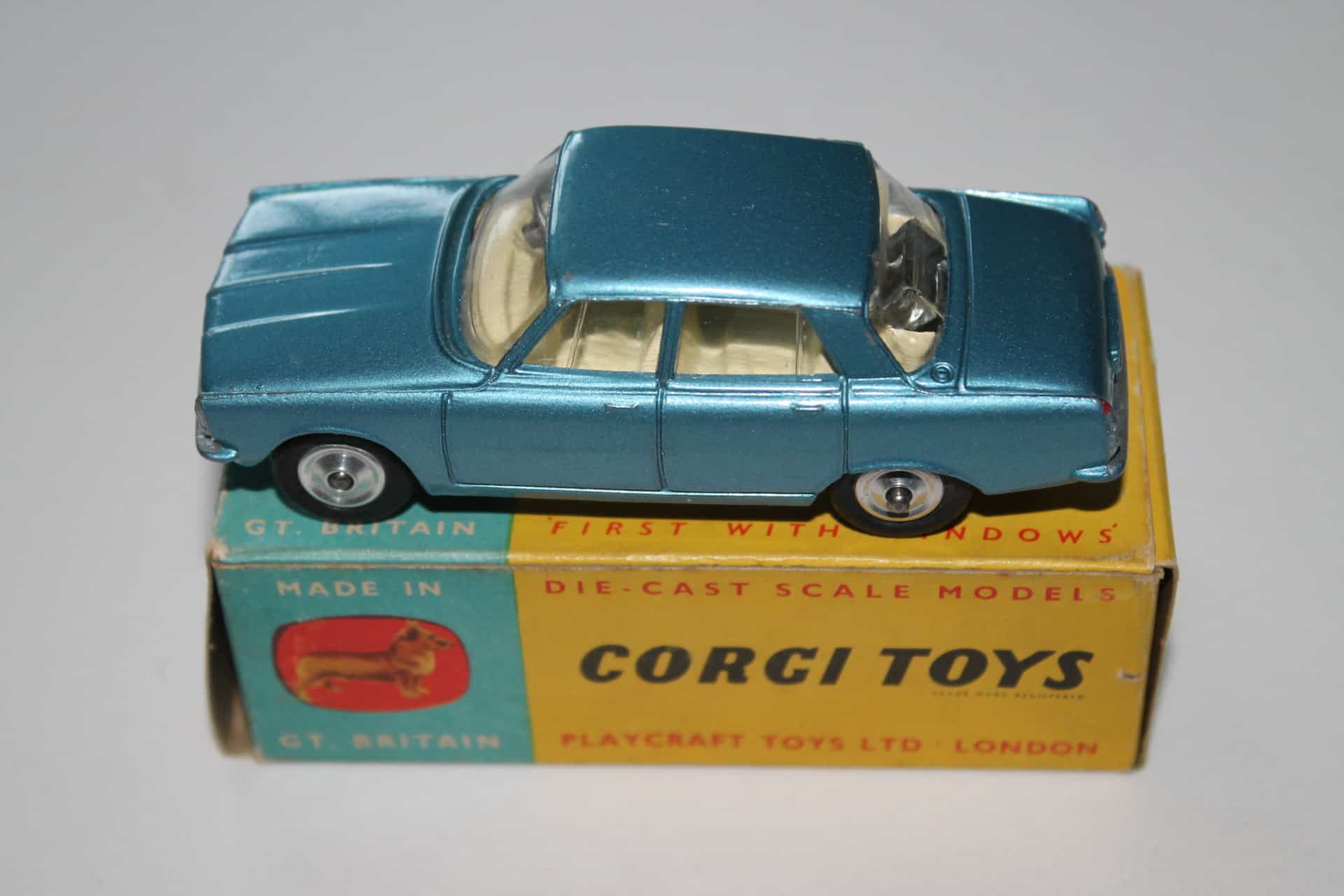 Corgi Toys 252 Rare Rover 2000 - Diecast