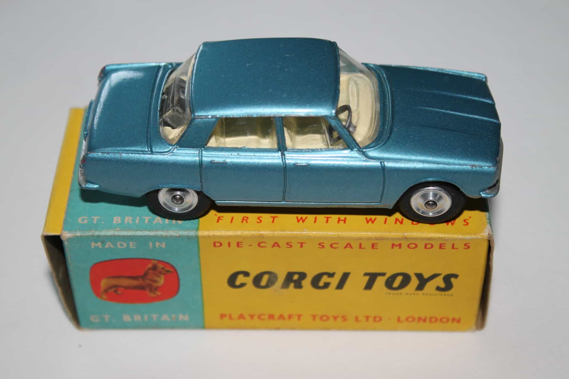 Corgi Toys 252 Rare Rover 2000 - Diecast