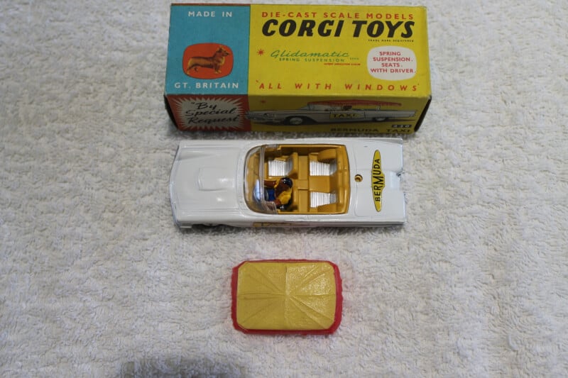 Corgi Toys 430 Bermuda Taxi - Diecast