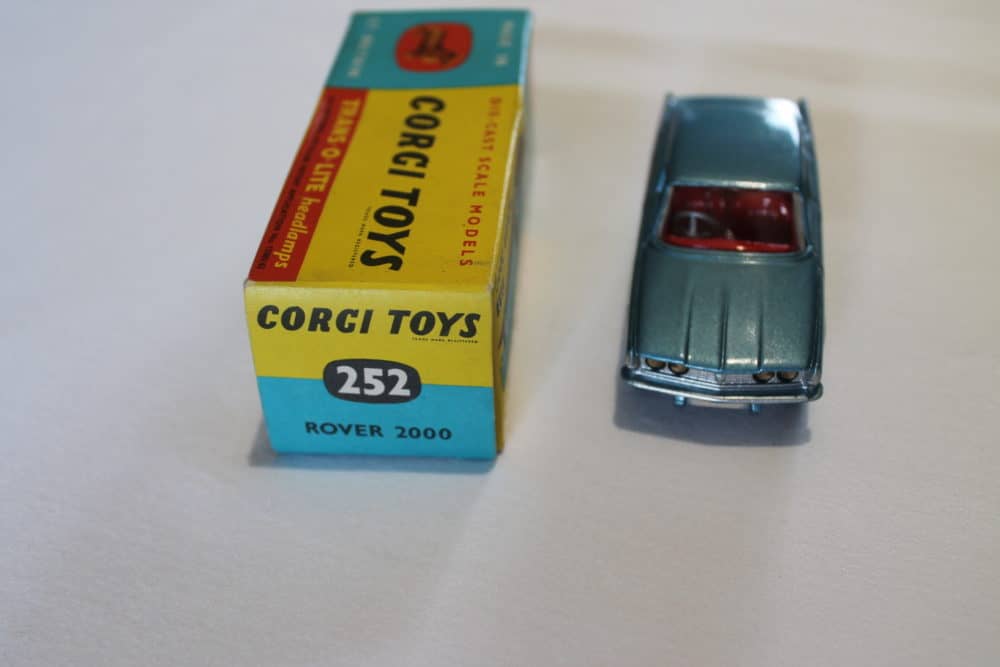 Corgi Toys 252 Rover 2000 - Diecast