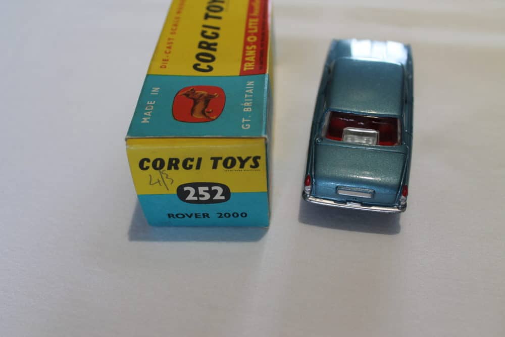 Corgi Toys 252 Rover 2000 - Diecast