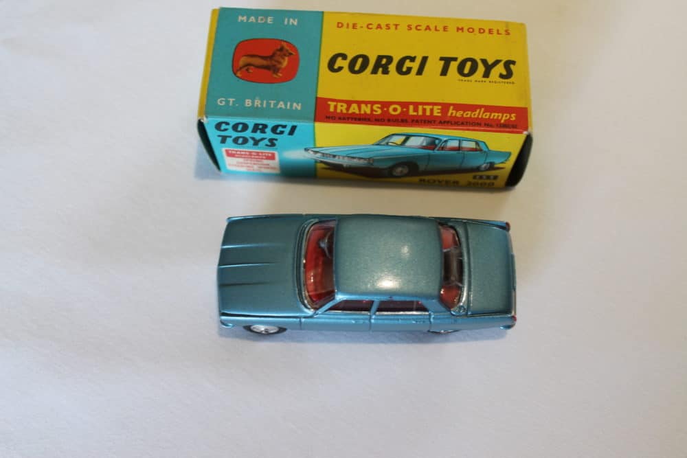 Corgi Toys 252 Rover 2000 - Diecast