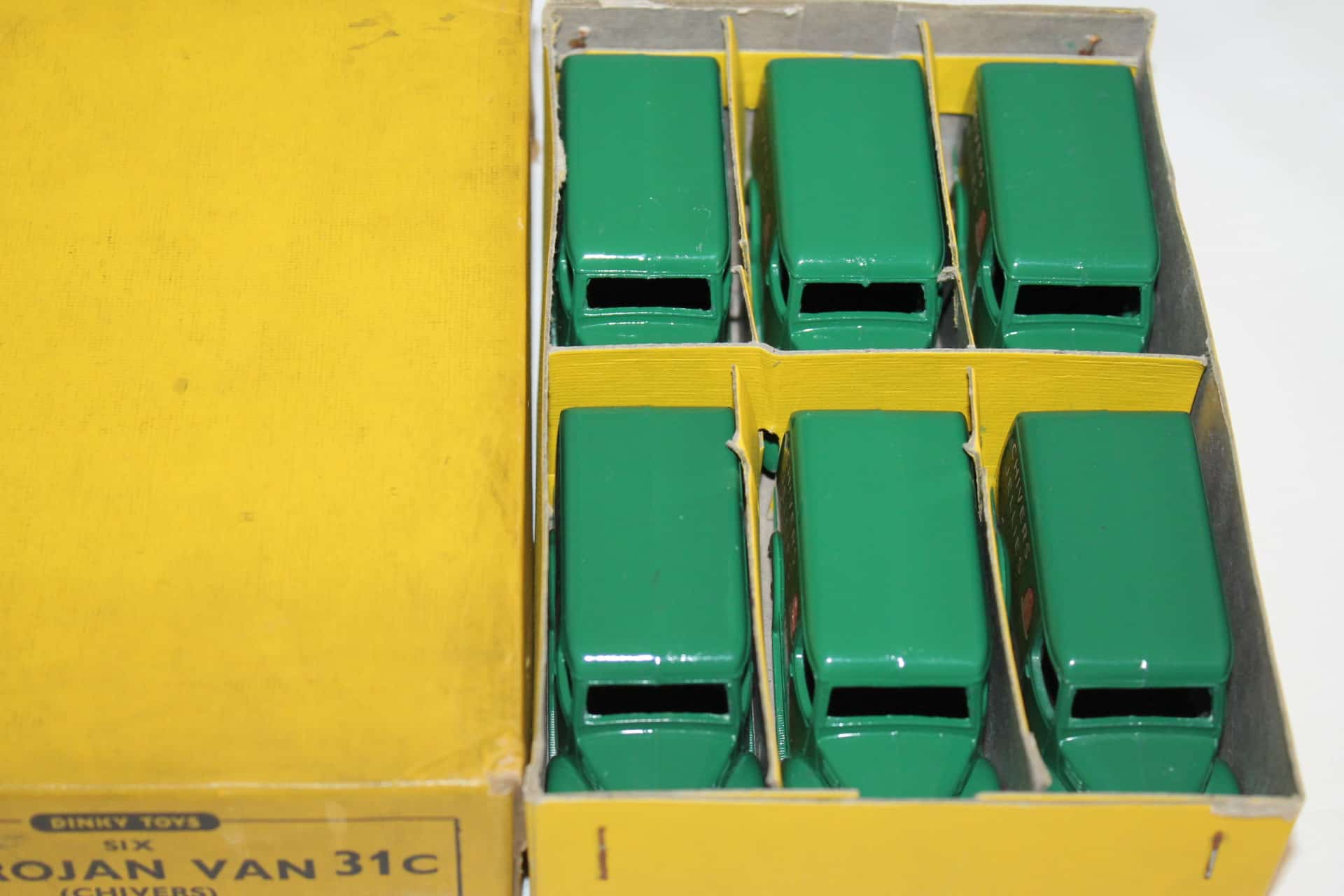 Dinky Toys 452/031C Trojan Chivers Van Trade Box Complete - Diecast