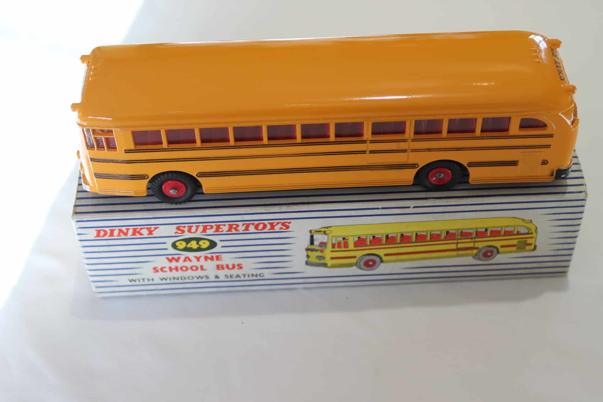 Dinky Toys 949 Wayne School Bus Black Lines - Diecast