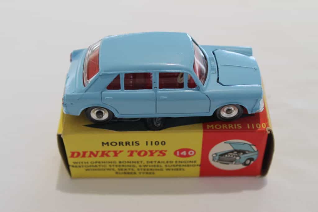 Dinky Toys 140 Morris 1100 - Diecast