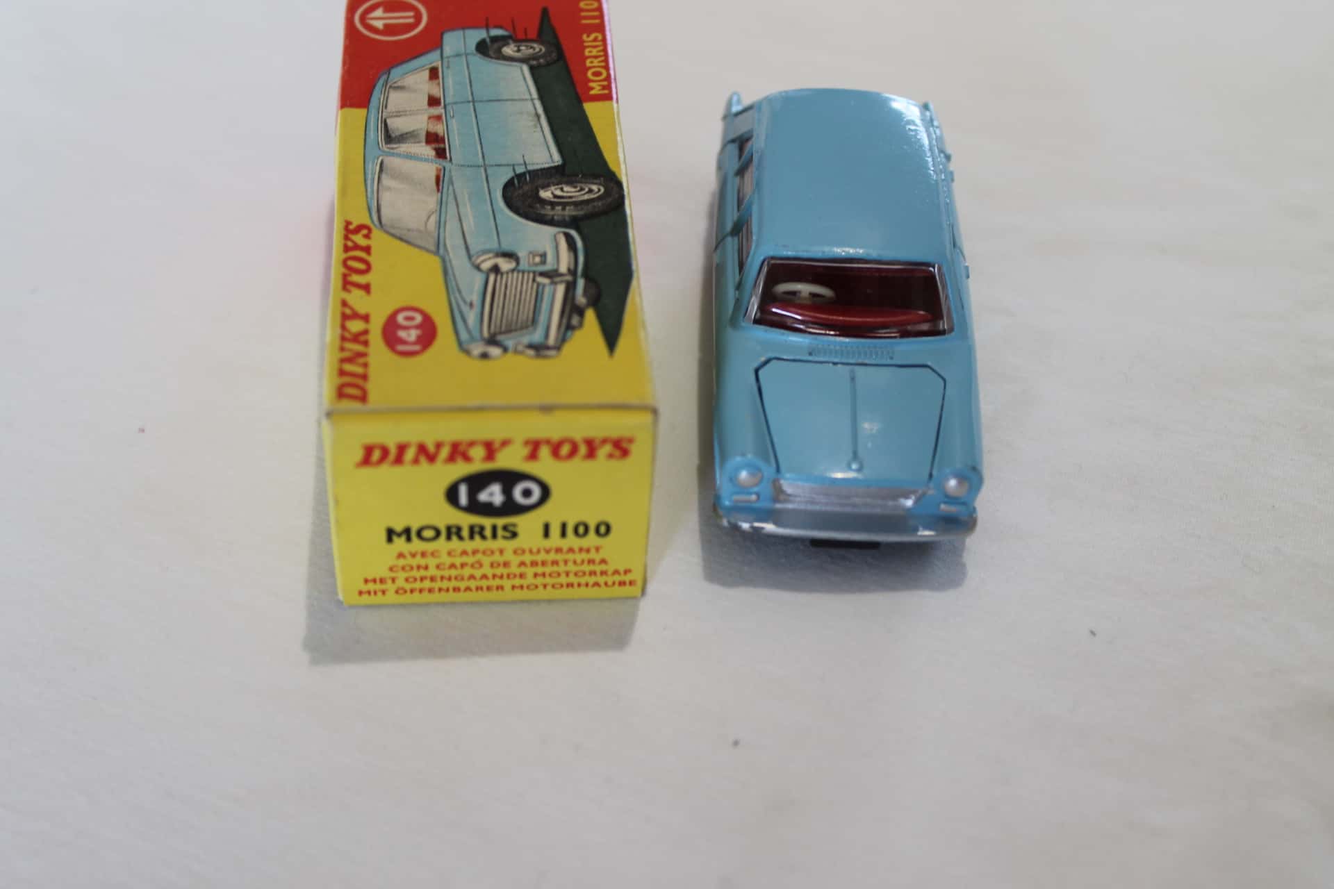 Dinky Toys 140 Morris 1100 - Diecast
