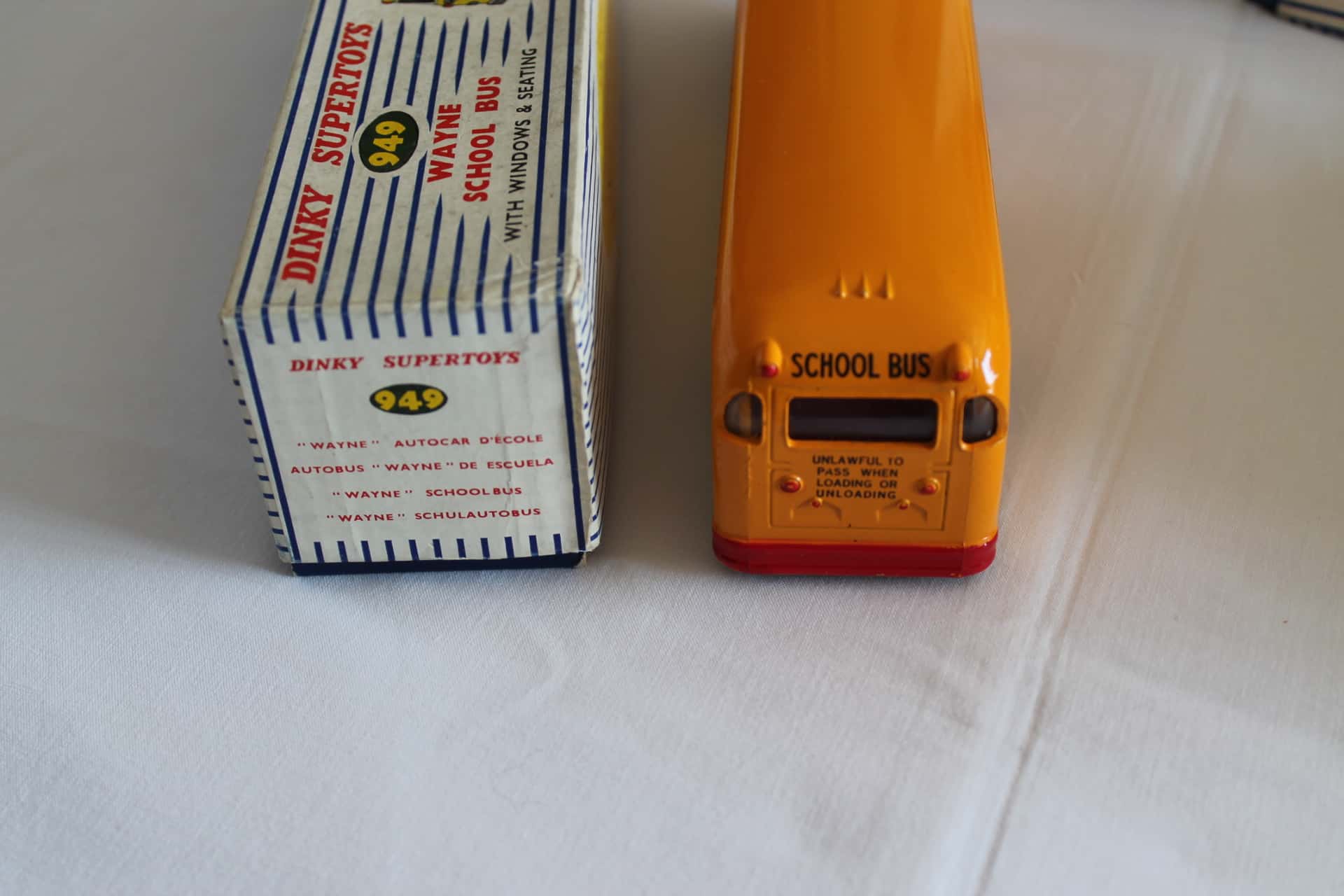 Dinky Toys 949 Wayne School Bus - Diecast