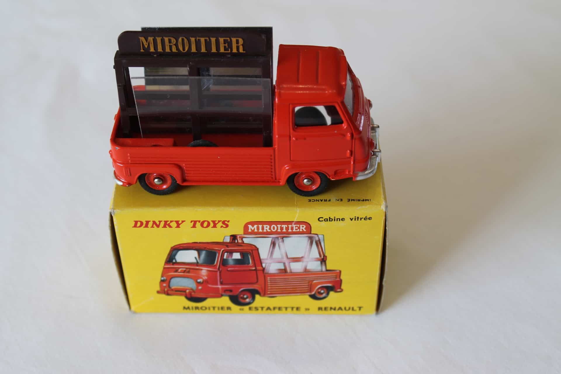 Dinky 564 Renault Mirror Truck | an original