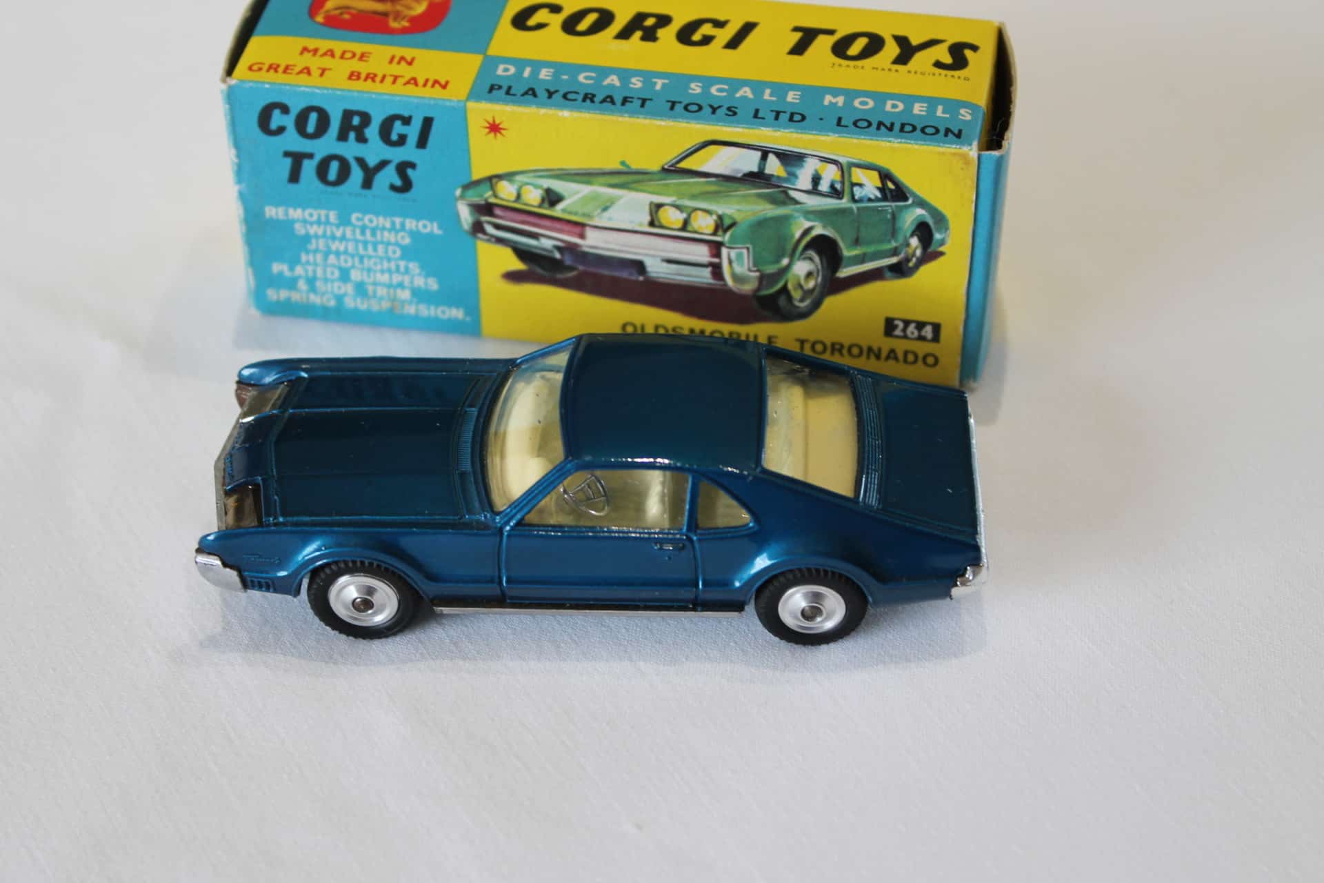 Corgi Toys 264 Oldsmobile Tornado - Diecast