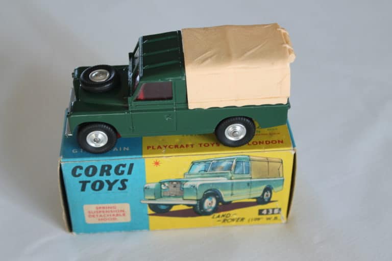 Corgi Toys 438 Land Rover 109 WB - Diecast