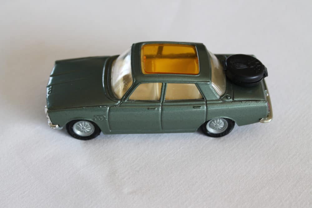 Corgi Toys 275 Rover 2000 TC | Diecast