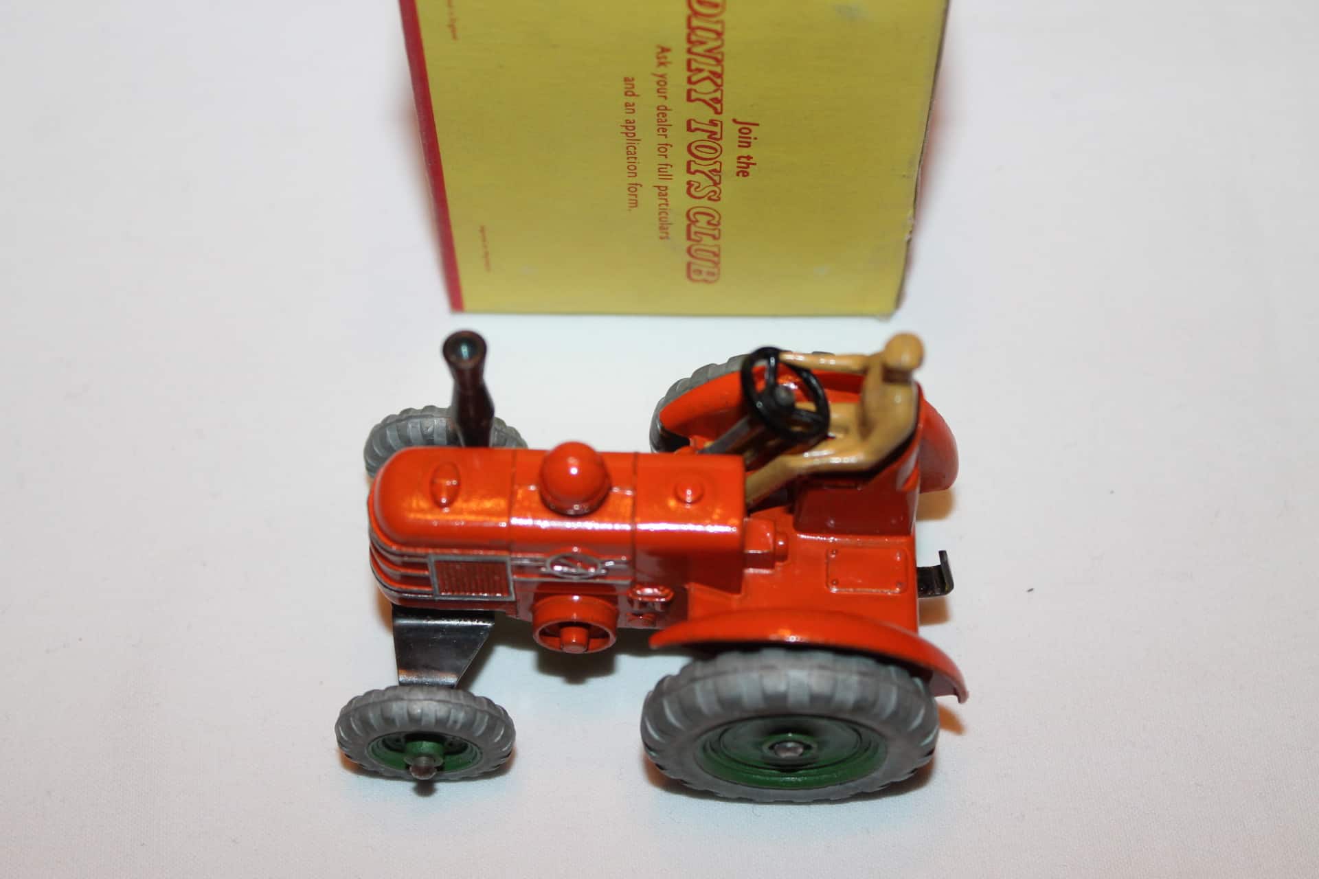 Dinky 301 Field Marshall Tractor | Mint