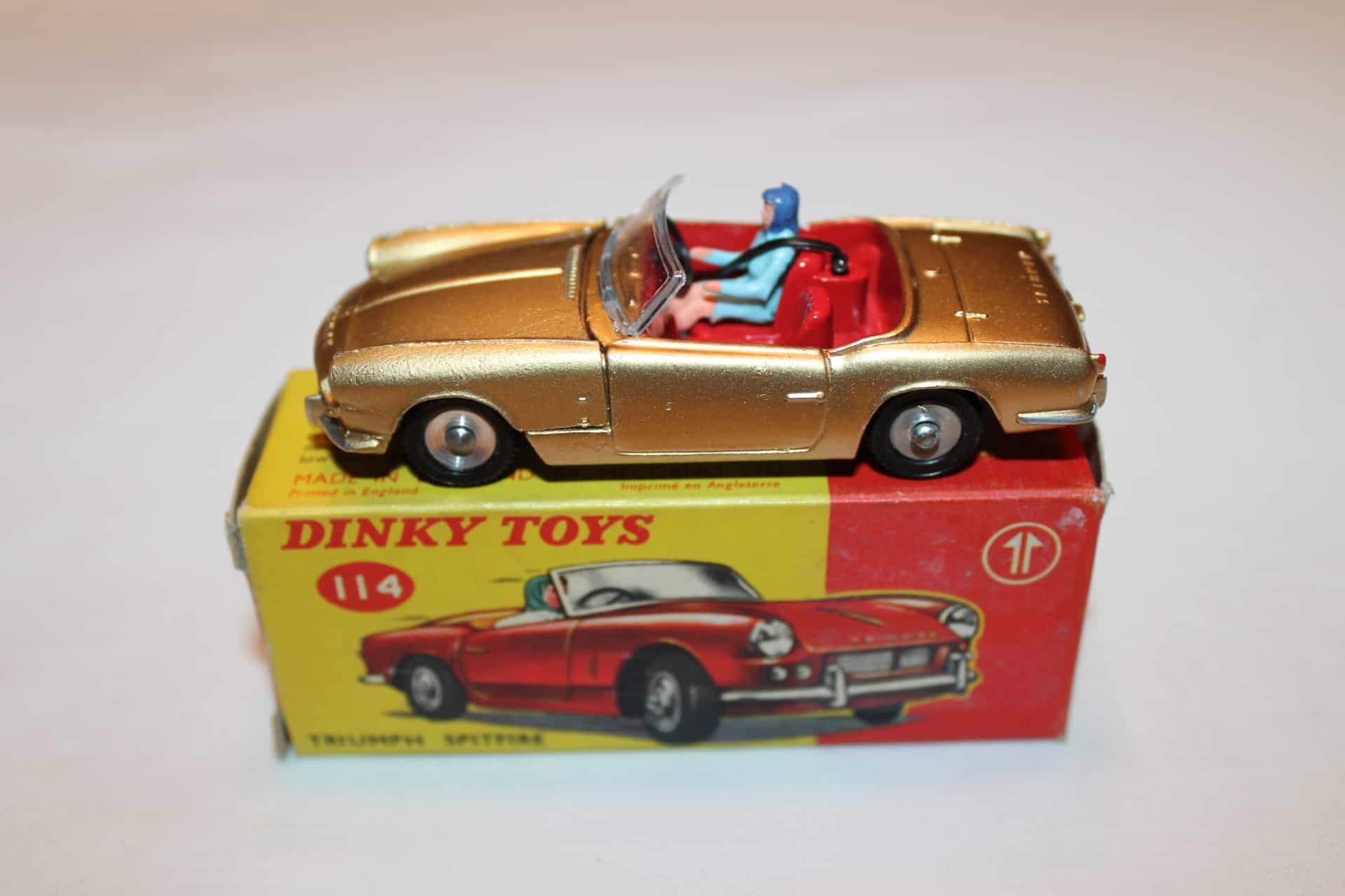 Dinky Toys 114 Triumph Spitfire - Diecast