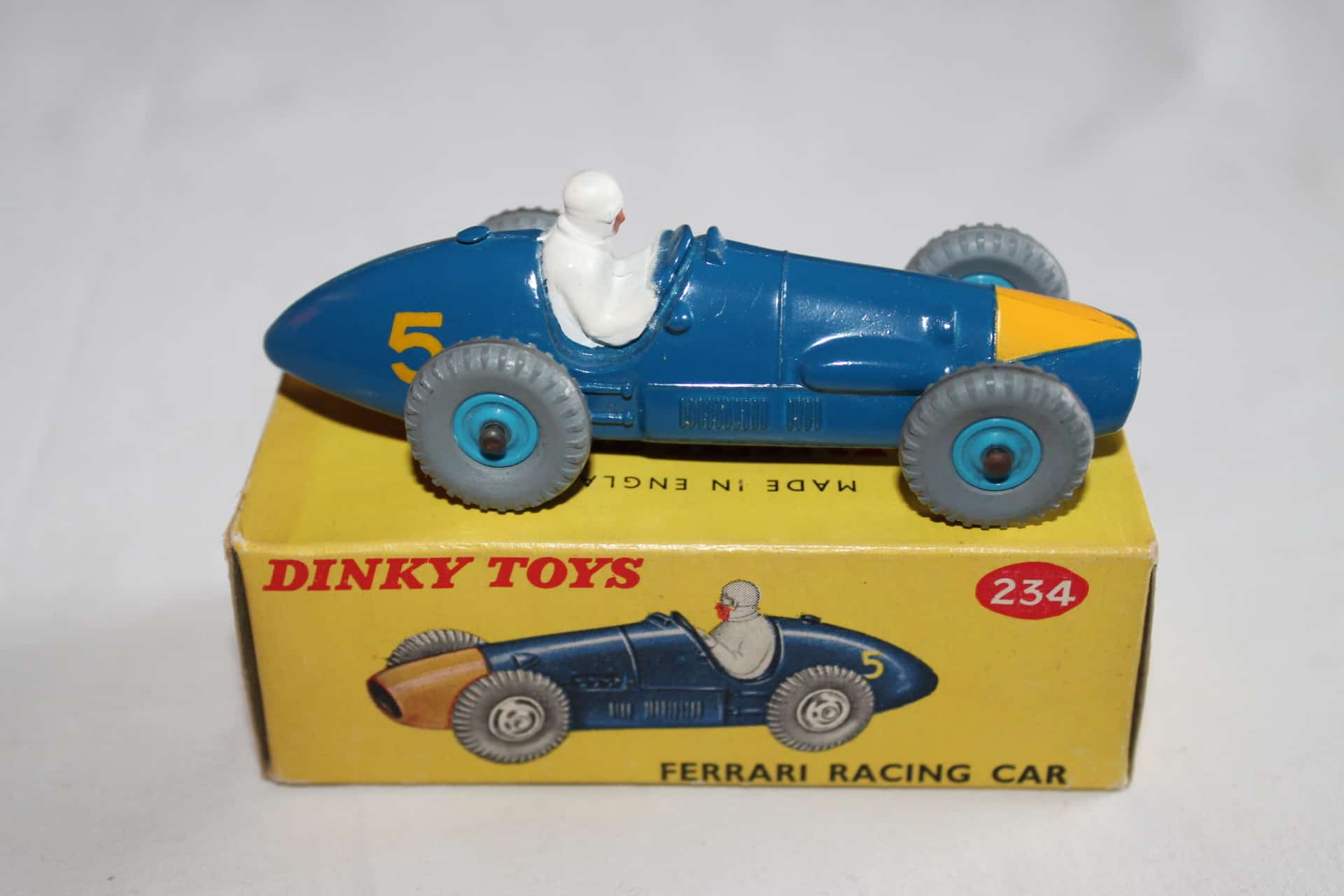 Dinky Toys 234 Ferrari Racing Car - Diecast