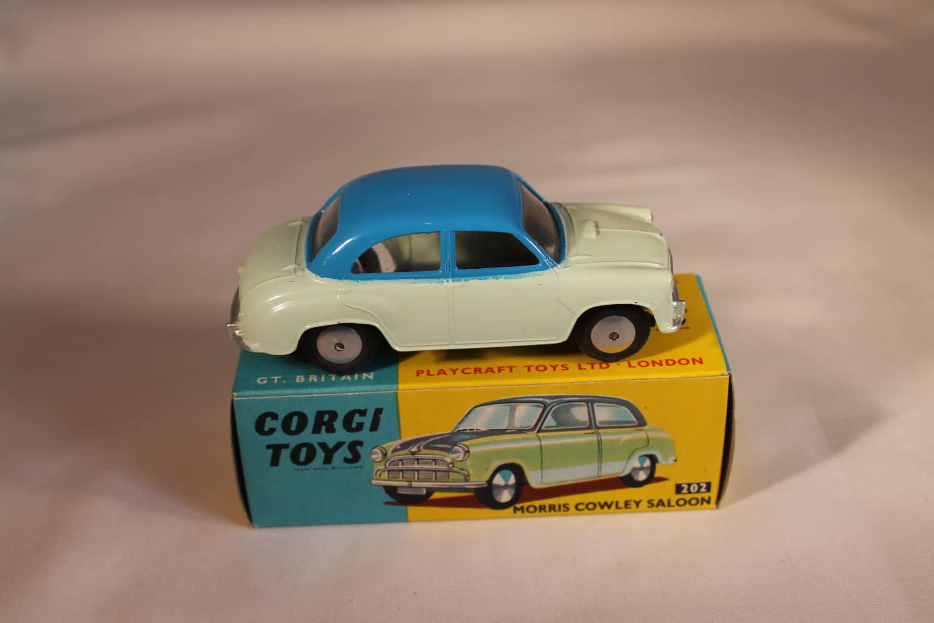 Corgi 202 Morris Cowley - Diecast