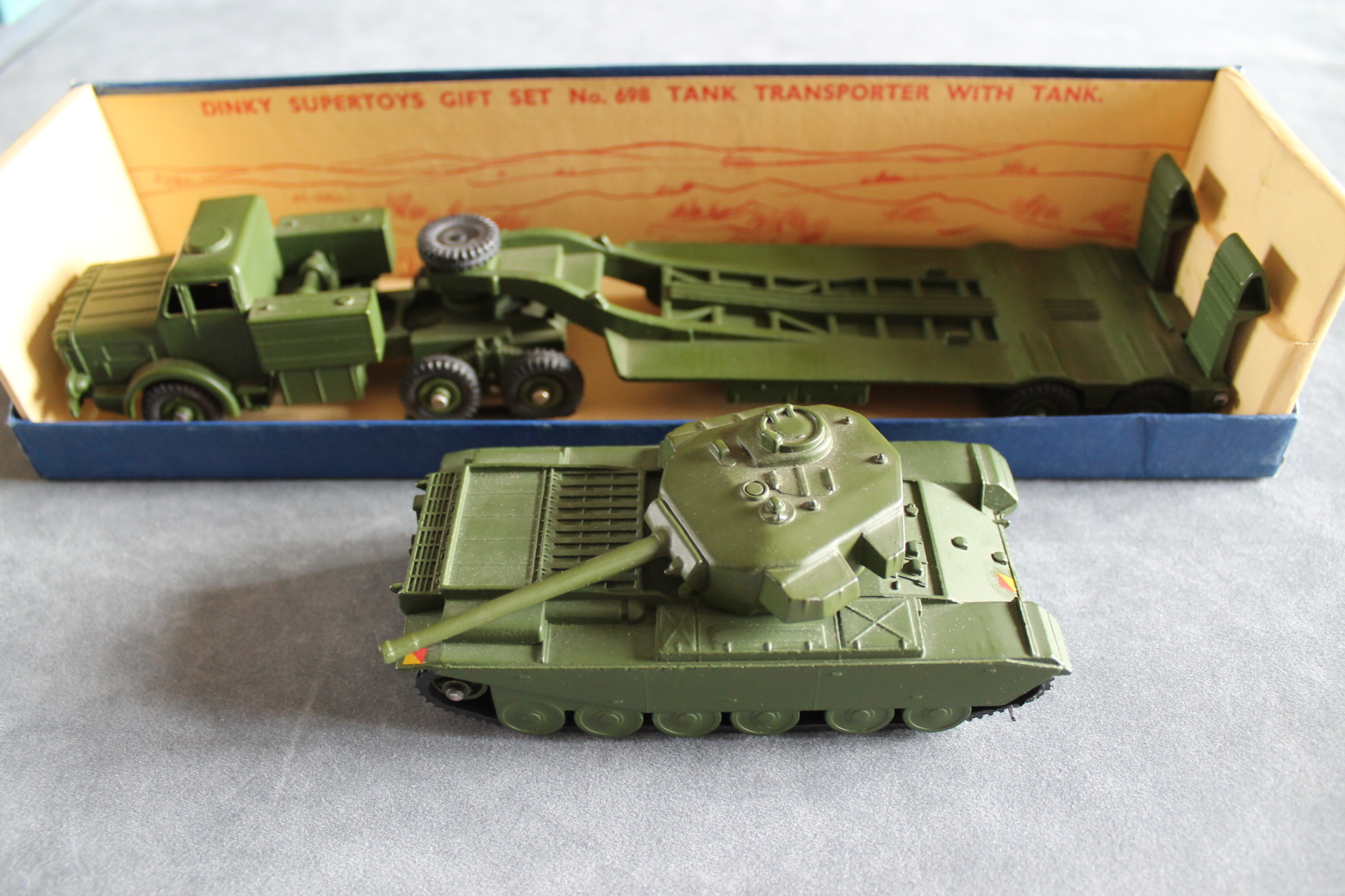 Dinky Toys 698 Tank Transporter with Tank Gift Set - Diecast