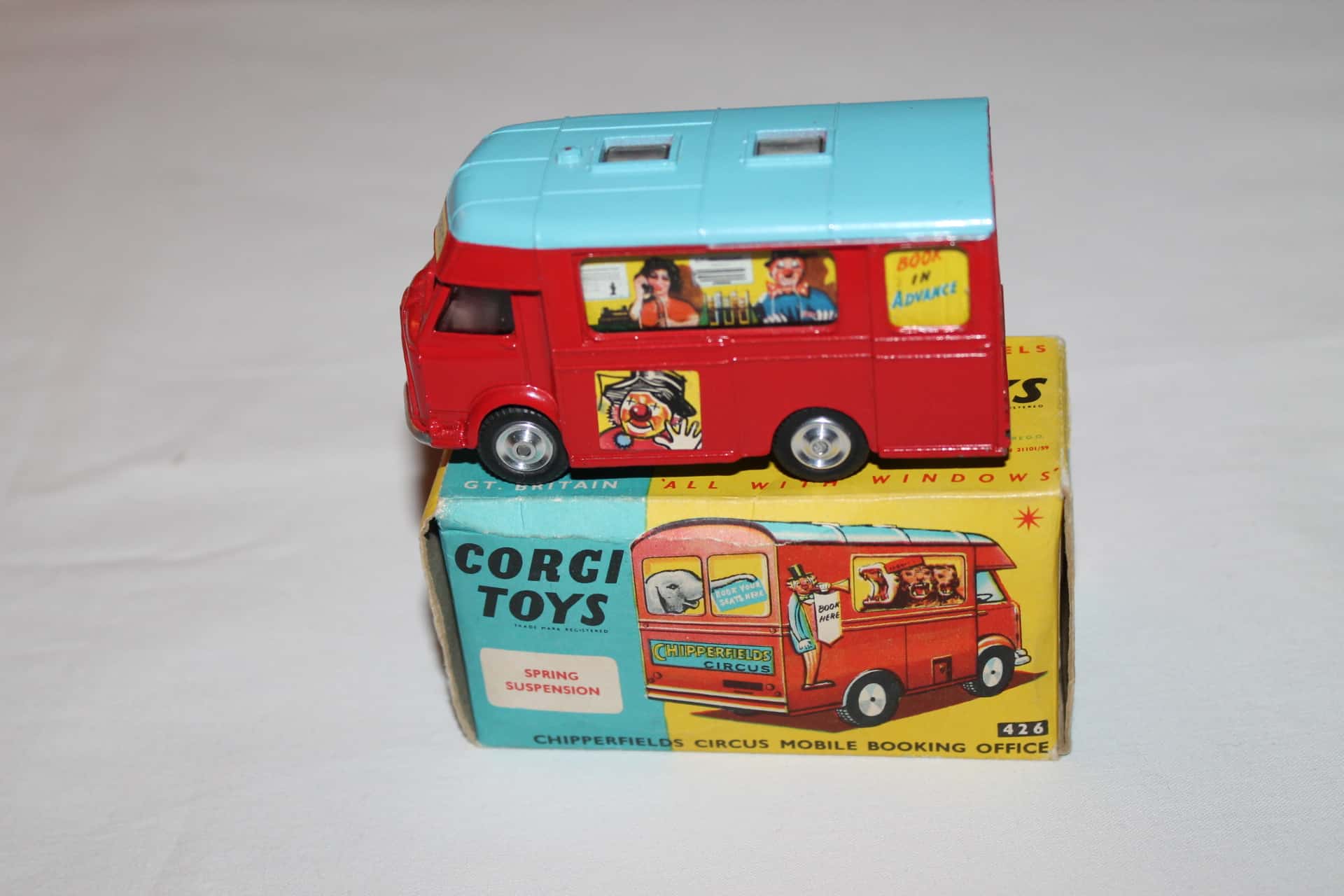Corgi Tiys 426 Chipperfields Circus Mobile Booking Office - Diecast