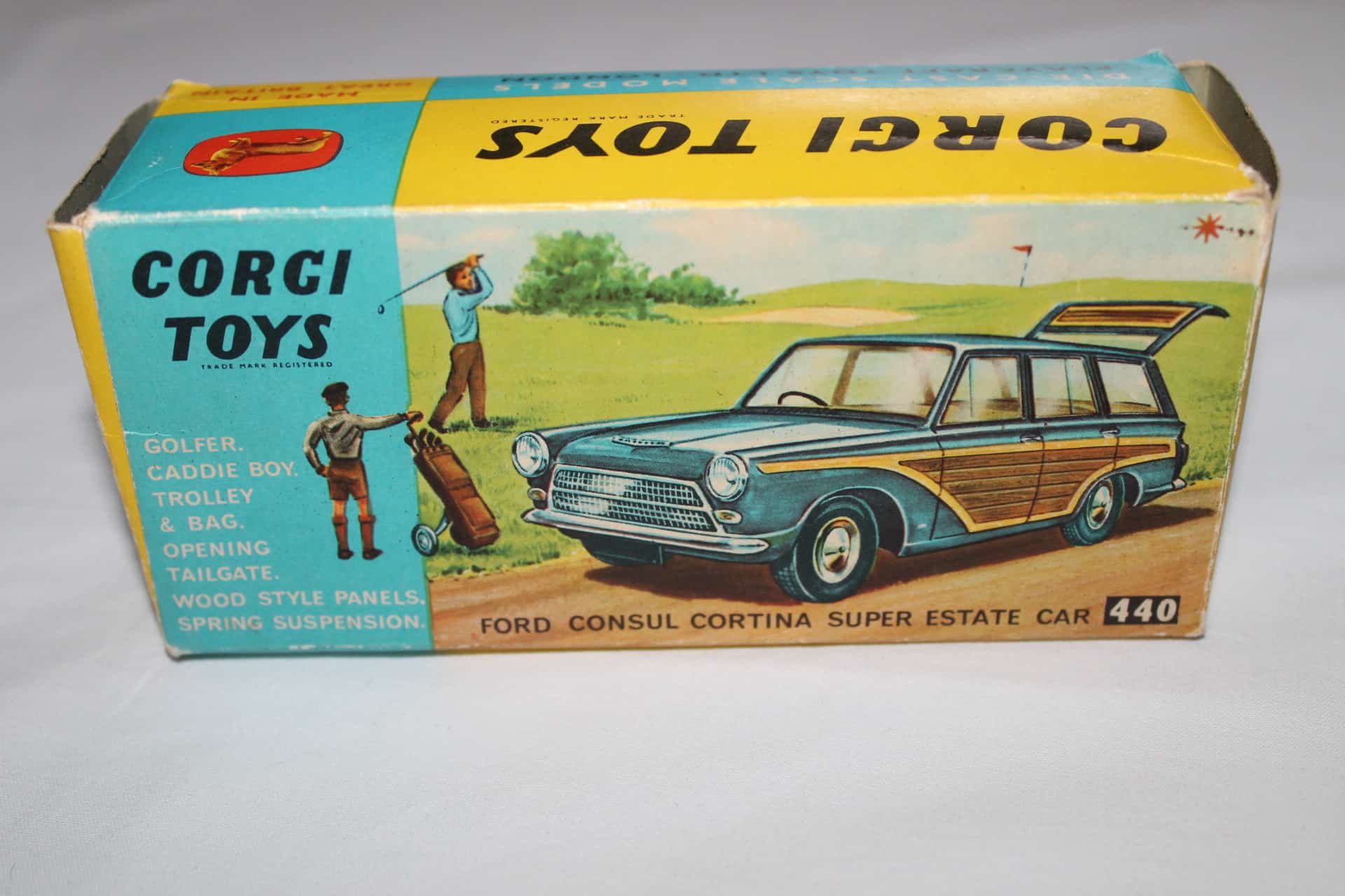 Corgi Toys 440 Ford Consul Cortina Golf Set - Diecast