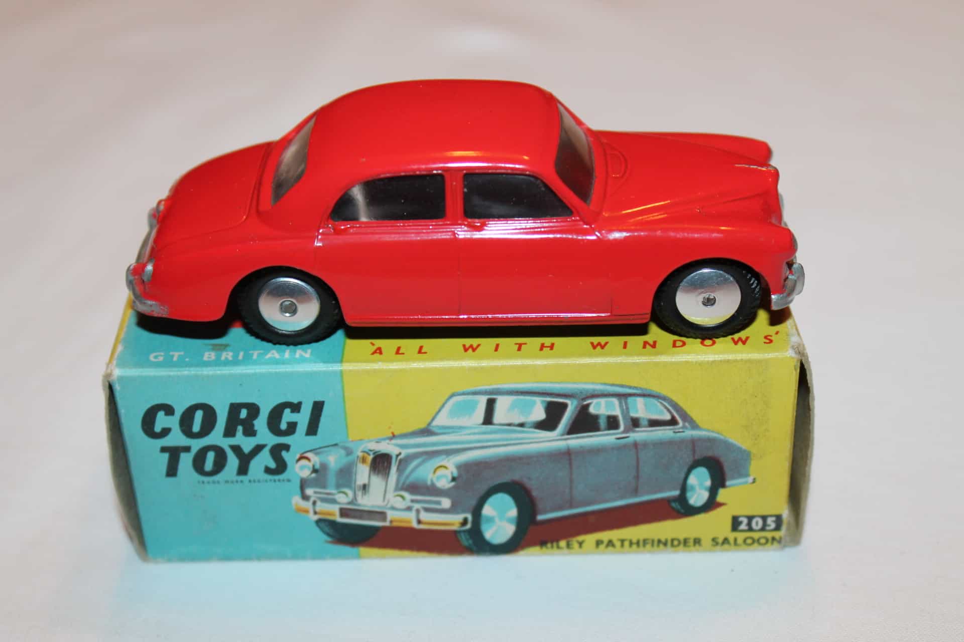 Corgi Toys 205 Riley Pathfinder - Diecast