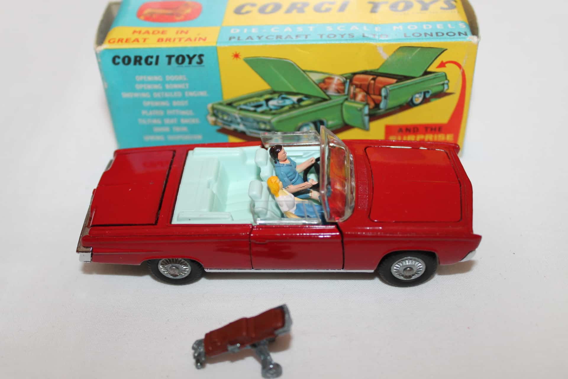 Corgi Toys 246 Chrysler Imperial - Diecast