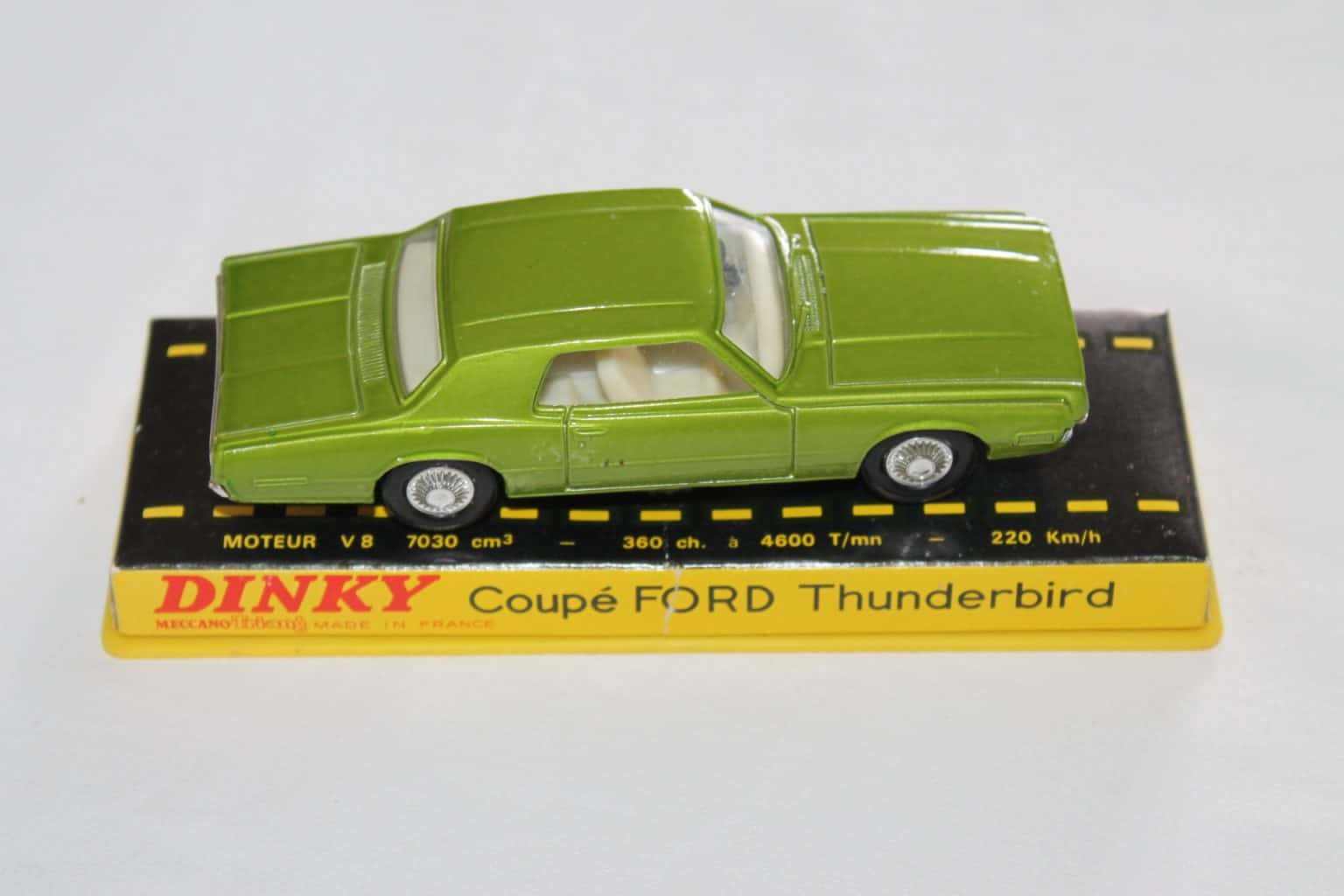 French Dinky Toys 1419 Ford Thunderbird Coupe - Diecast