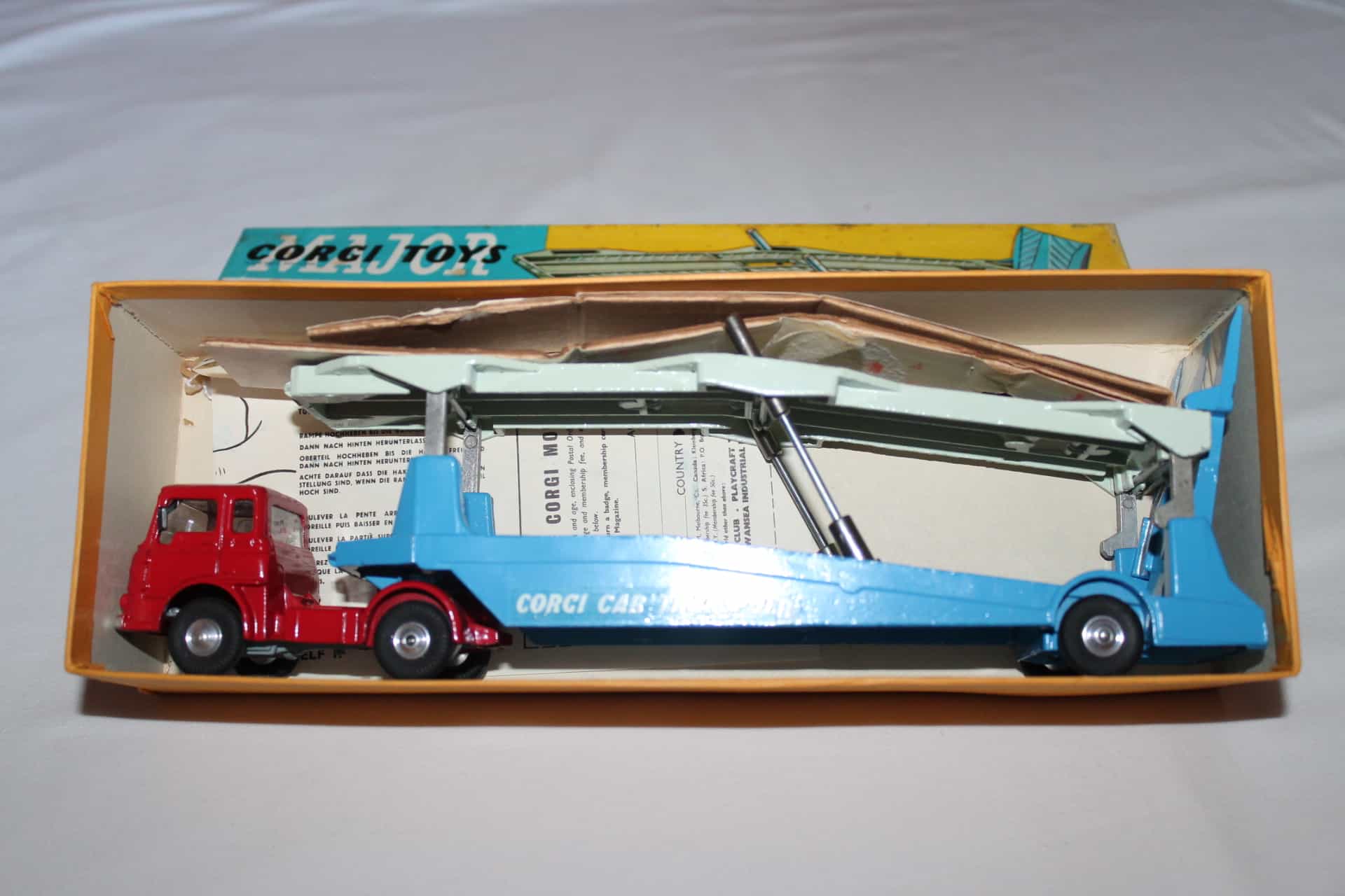 Corgi Toys 1105 'Carrimore' Car Transporter - Diecast