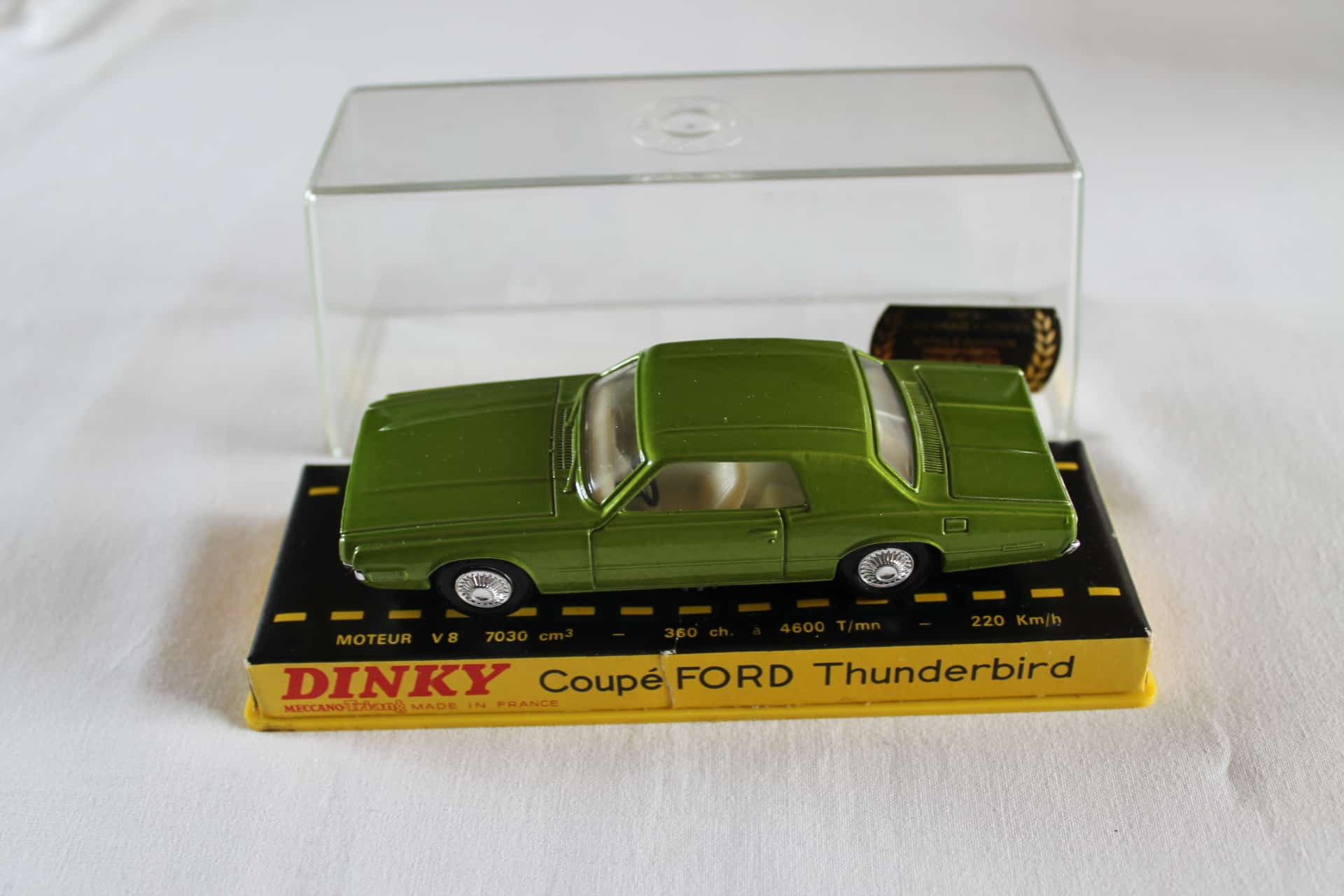 French Dinky Toys 1419 'Coupe' Ford Thunderbird - Diecast