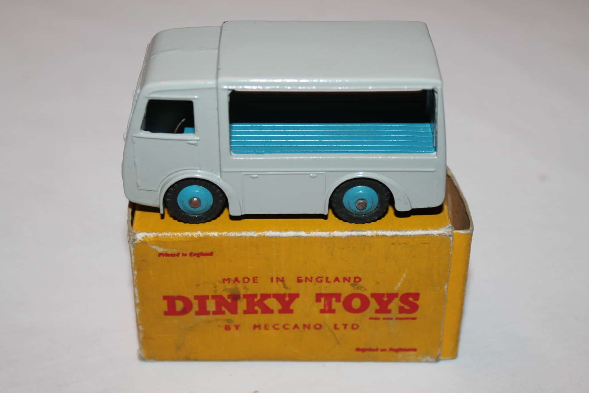 Dinky Toys 491 NCB Electric Milk Float - Diecast