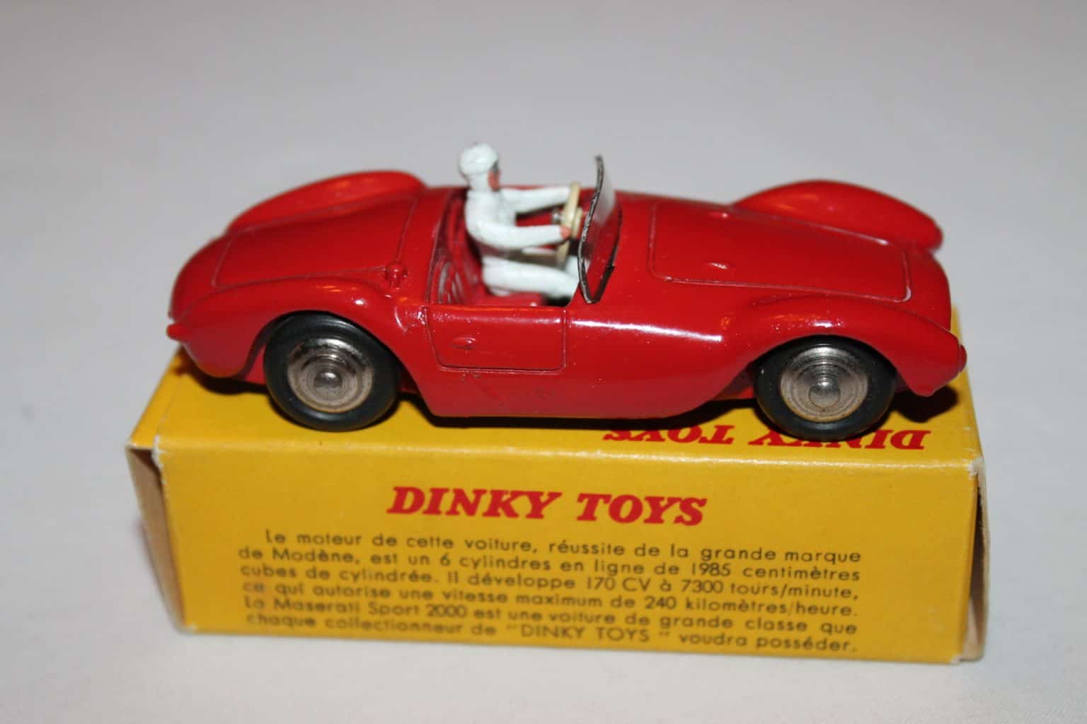 French Dinky Toys 022A Maserati Sport 2000 - Diecast