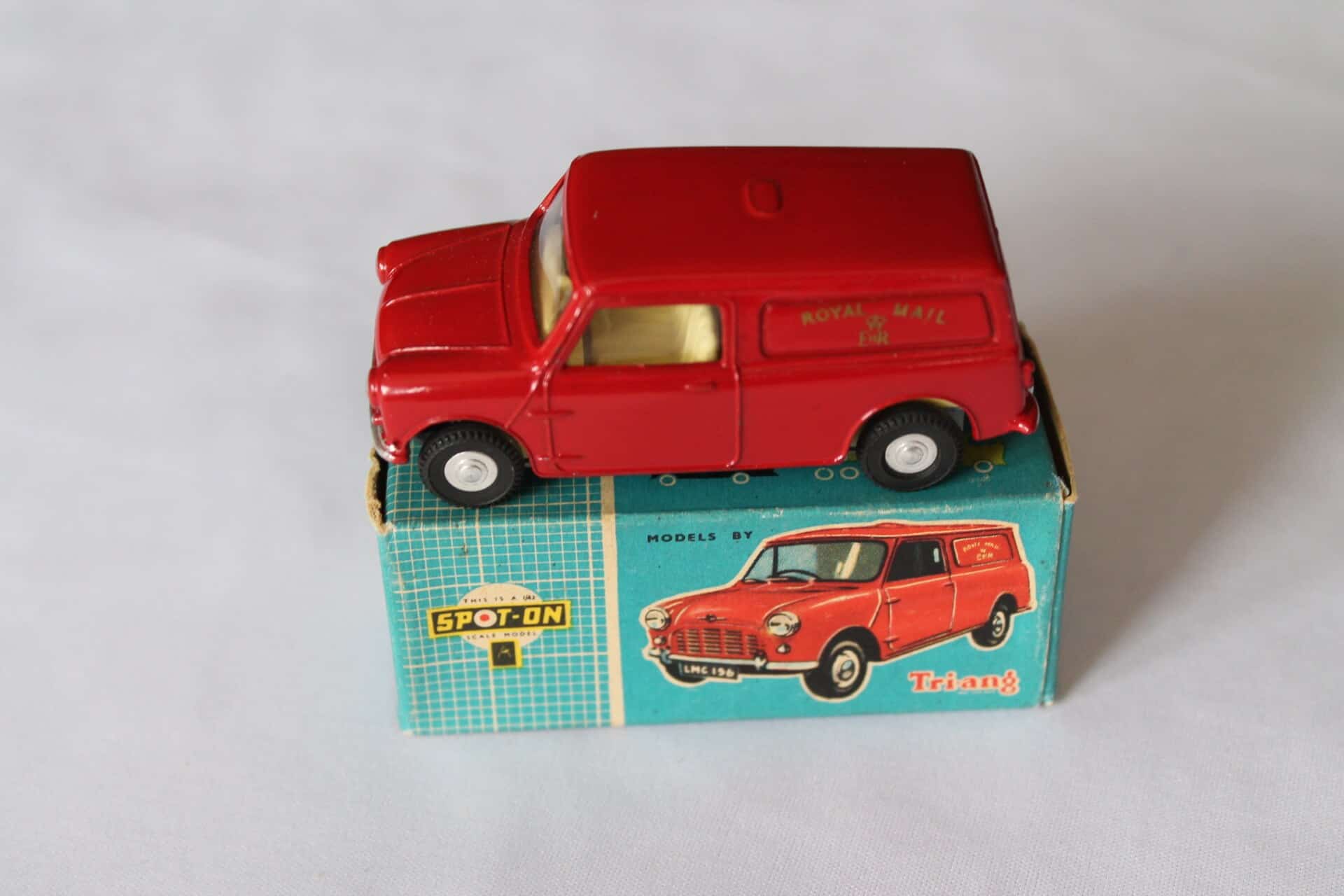 Spot-On Toys 210/1 Royal Mail Mini Van - Diecast