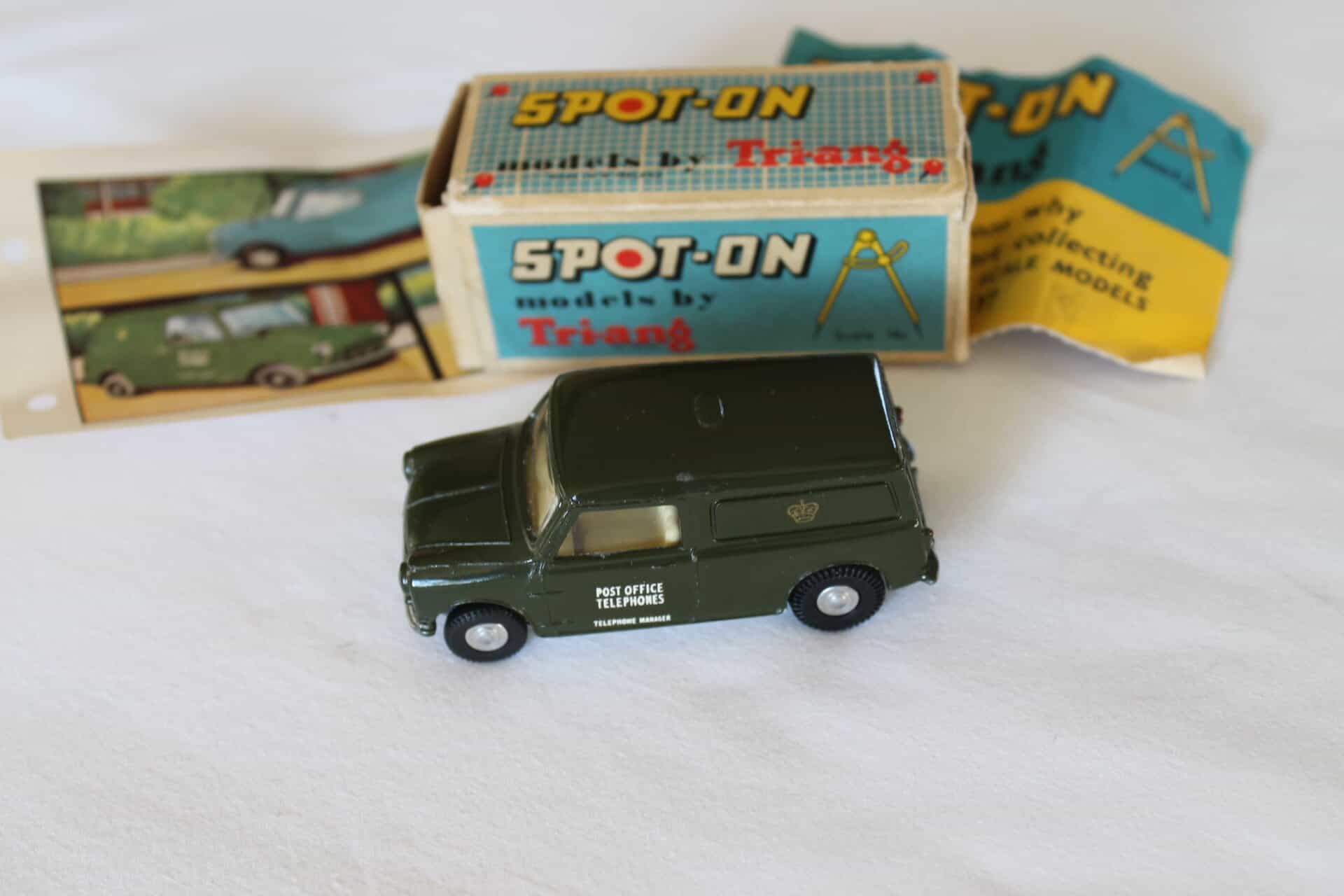 Spot-On Toys 210/2 GPO Mini Van - Diecast