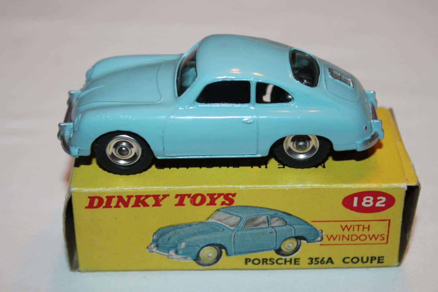 Dinky 182 Porsche 356A Blue-Spun wheels | Mint