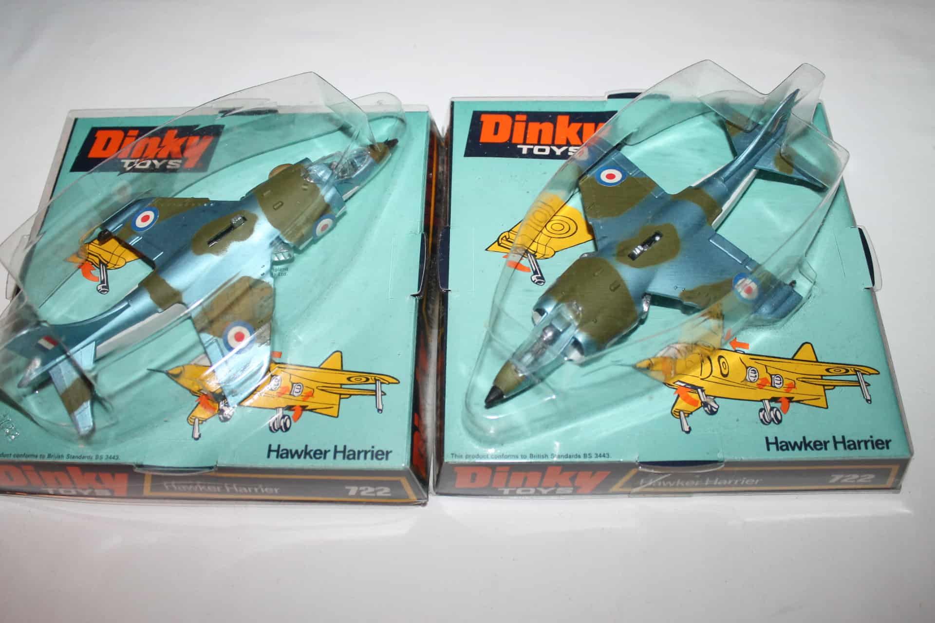 Dinky Toys 722 Hawker Harrier - Diecast