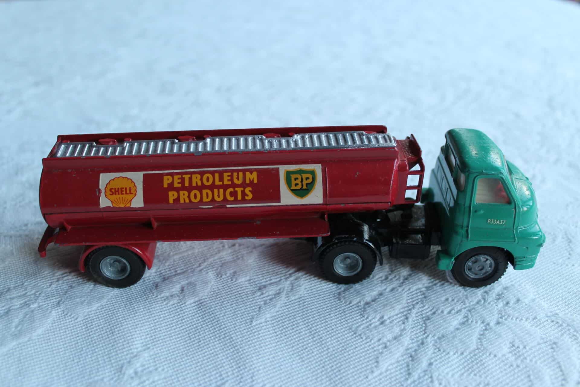 Spot-On Toys 158A/2 Bedford Shell-BP Tanker - Diecast