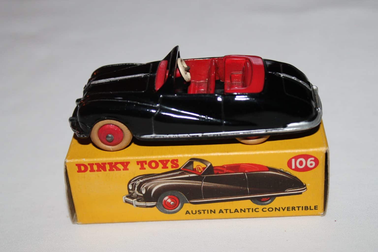 Dinky Toys 106 Austin Atlantic Convertible - Diecast
