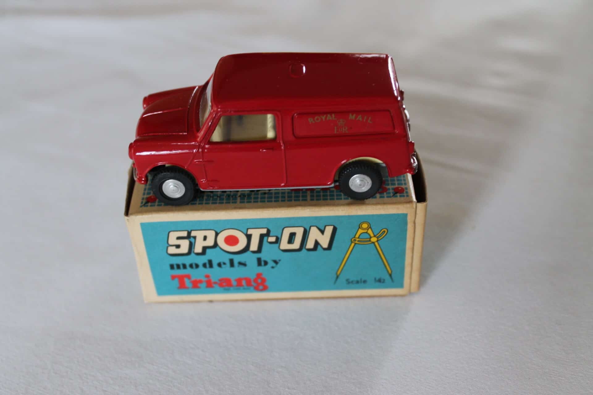 Spot-On 210/1 Royal Mail Mini Van - Diecast