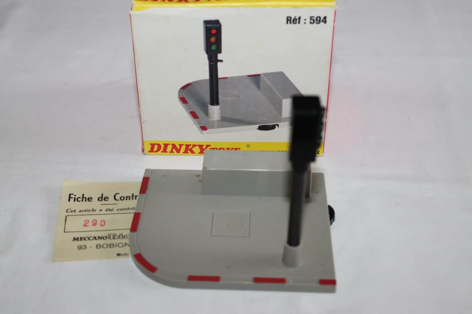 French Dinky 594 Traffic Light - Diecast