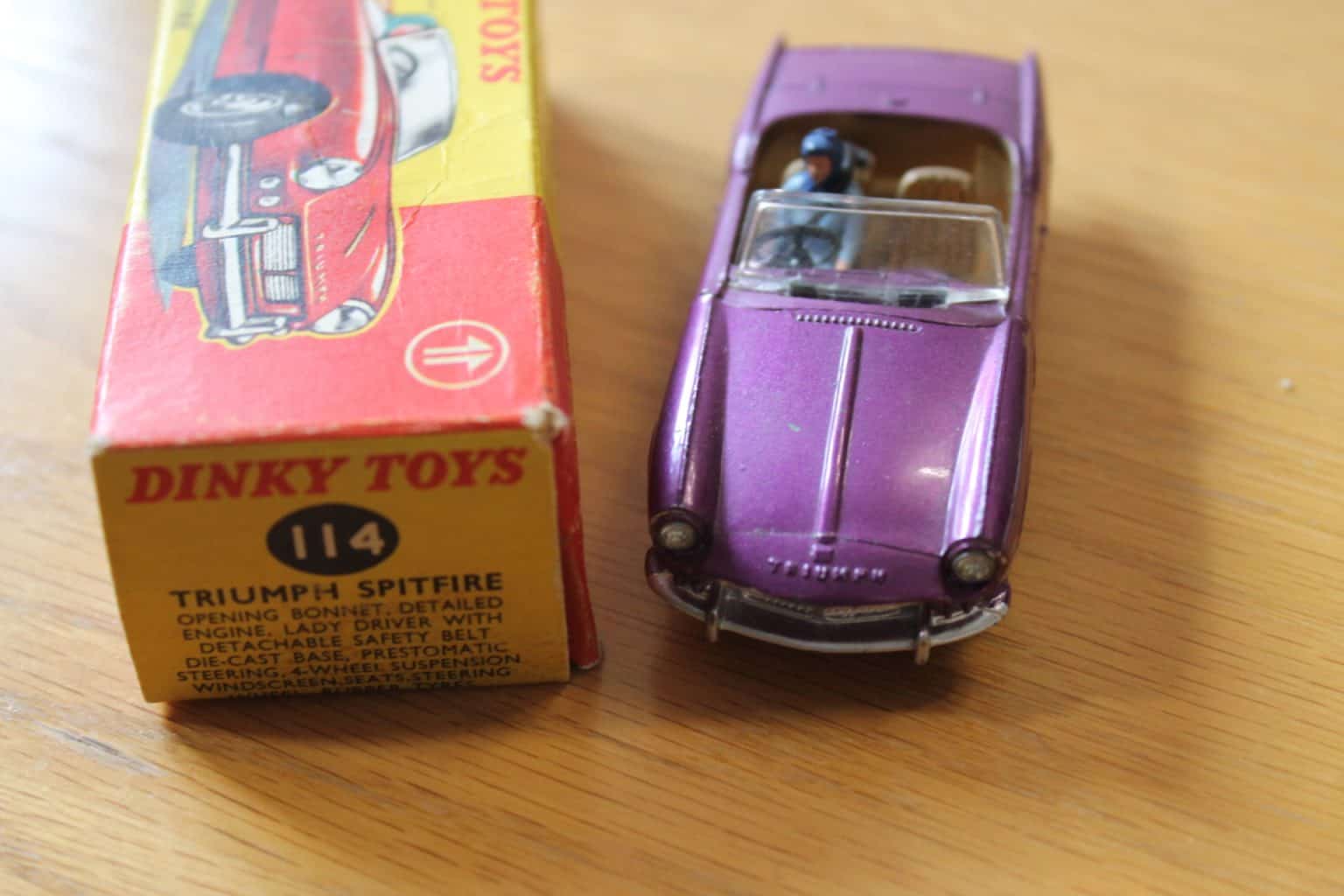 Dinky Toys 114 Triumph Spitfire - Diecast