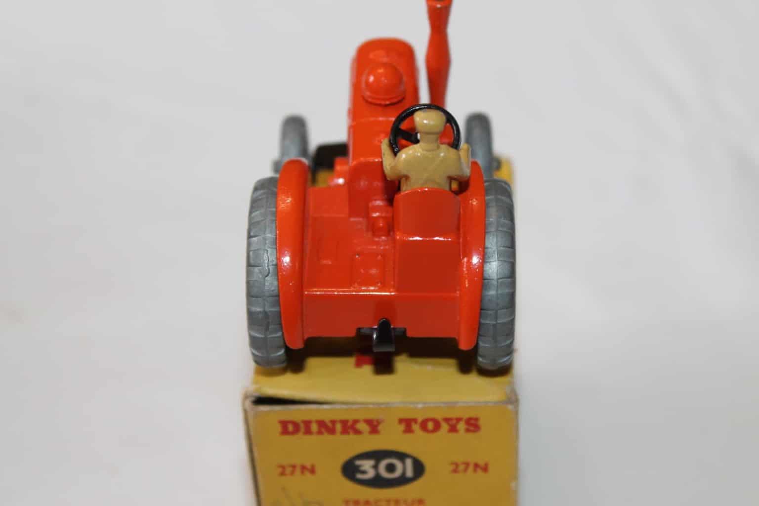 Dinky 027N/301 Field Marshall Tractor | orange | Almost Mint