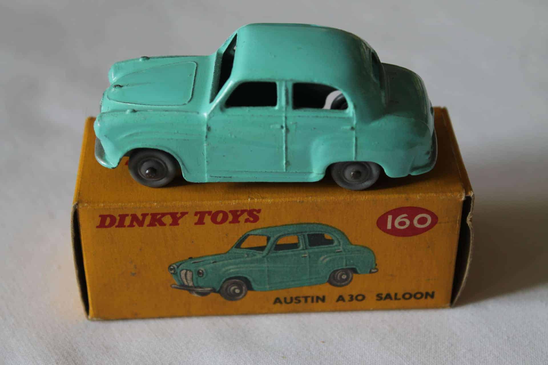 Dinky Toys 160 Austin A30 Saloon - Diecast