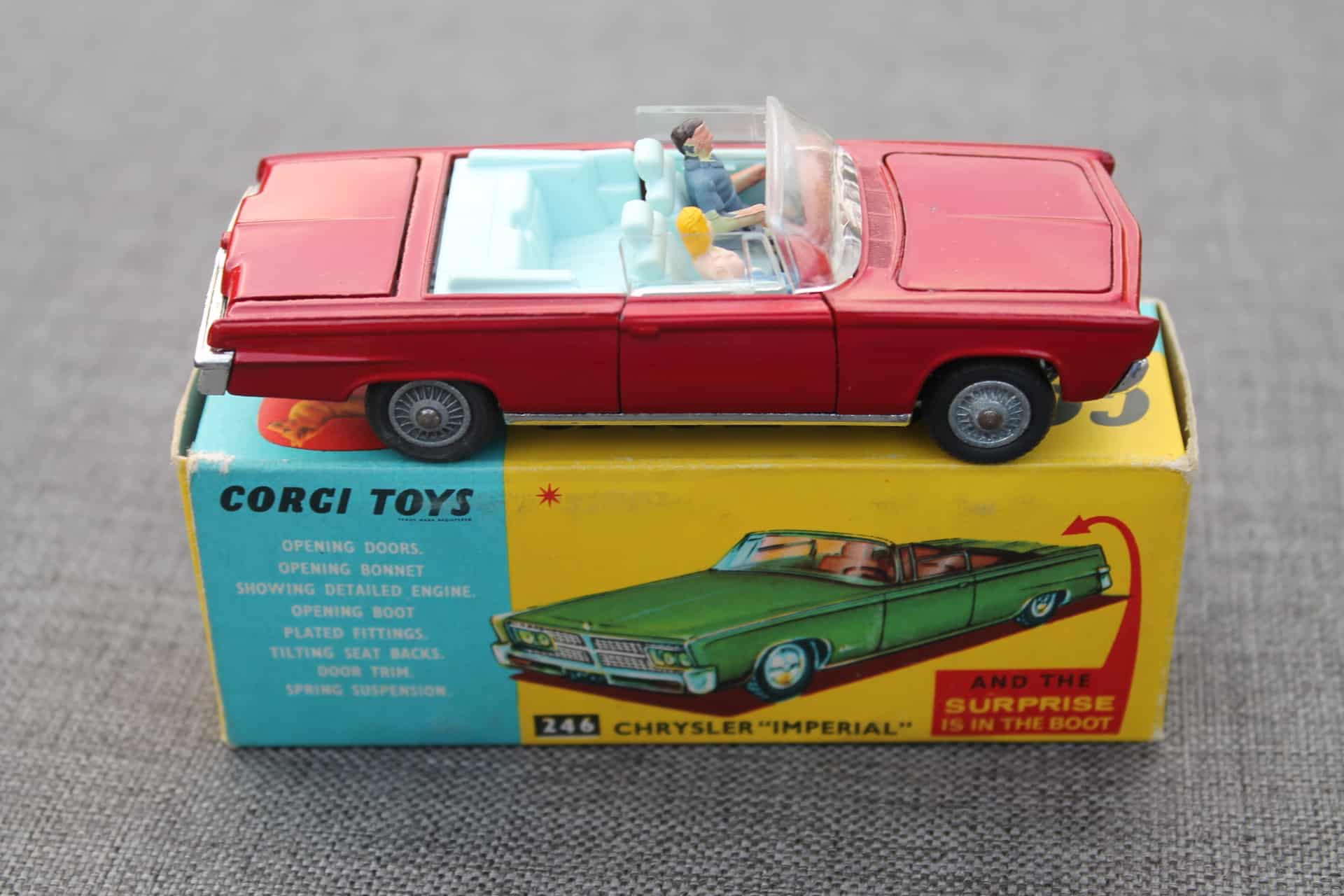 Corgi Toys 246 Chrysler Imperial - Diecast