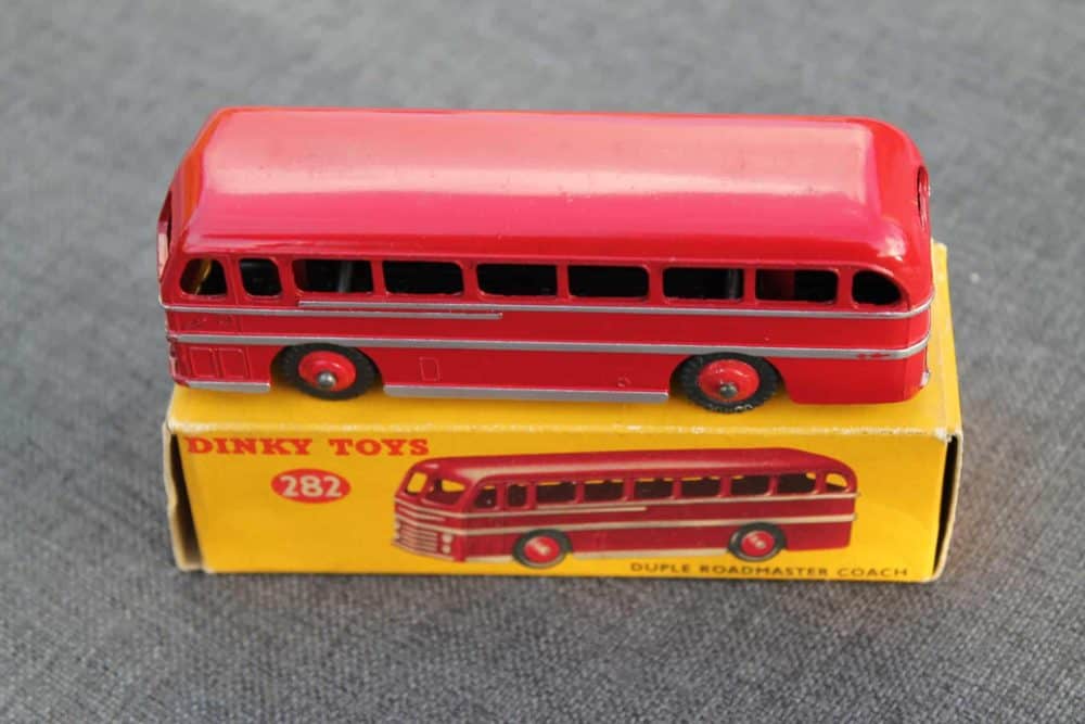 Dinky Toys 282 Duple Roadmaster Coach - Diecast