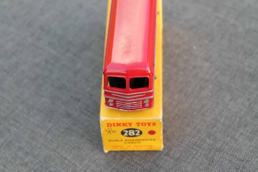 Dinky Toys 282 Duple Roadmaster Coach - Diecast