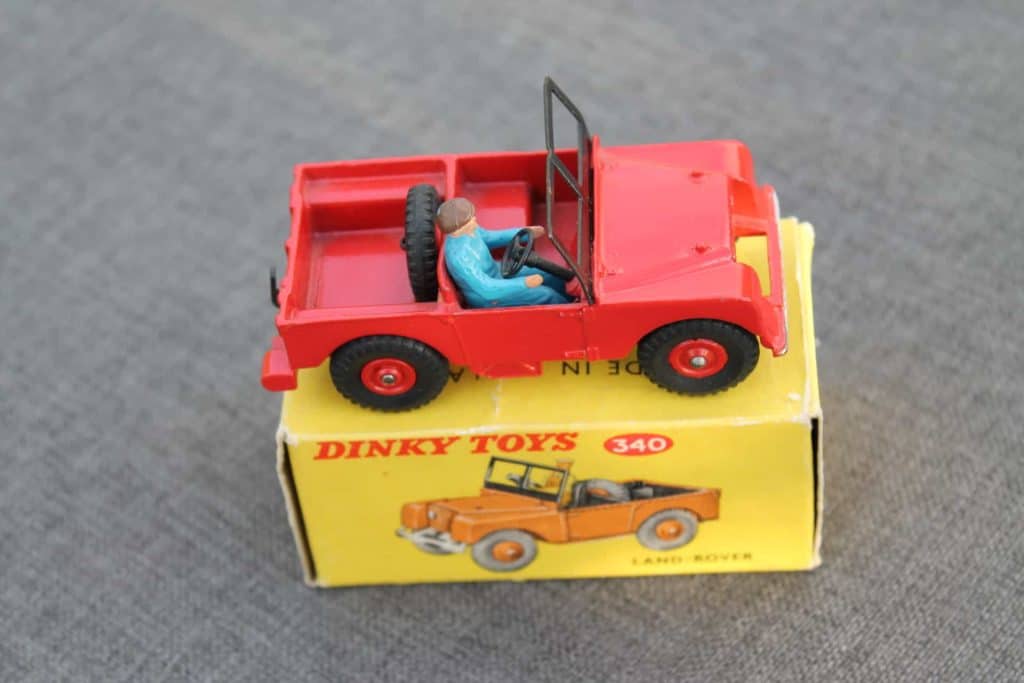 Dinky Toys 340 Land Rover - Diecast