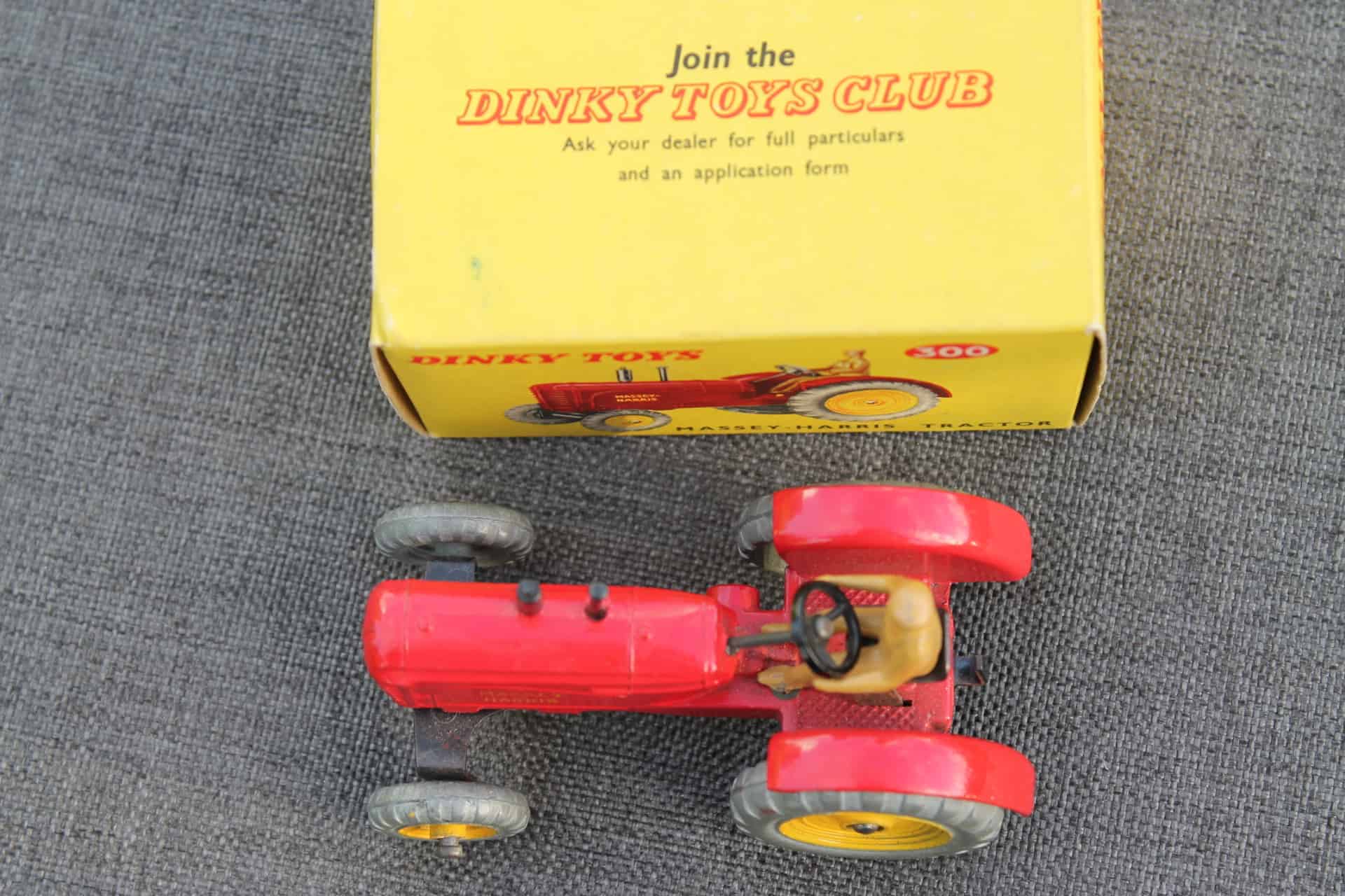 Dinky 300 Massey Harris Tractor | Mint