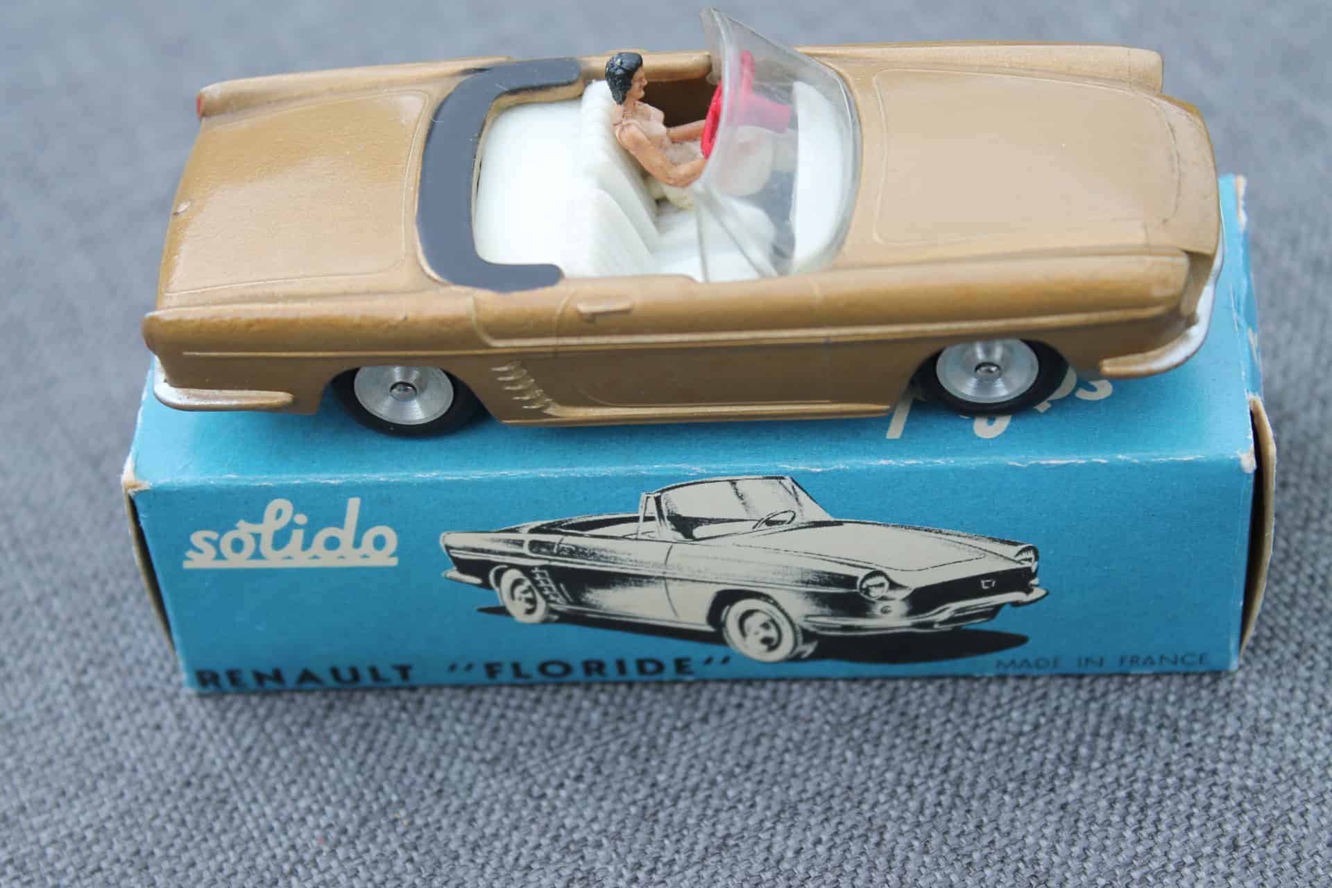 Solido Toys 109 Renault Floride - Diecast